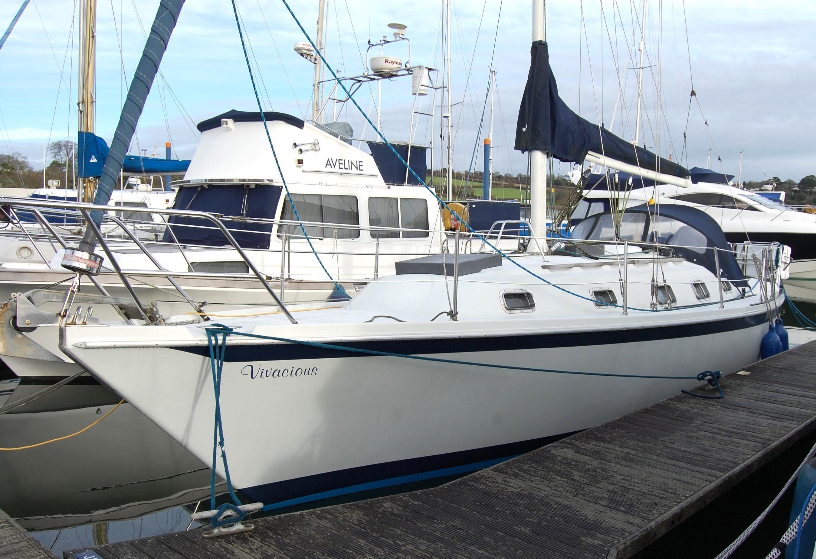 Ericson 34 | 1997 | 34ft | Boatshop24