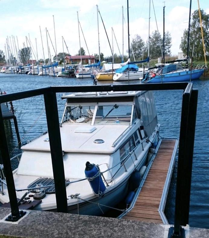 1984 Custom BAR Habor 26 Cabin Cruiser Motor Yacht for sale - YachtWorld