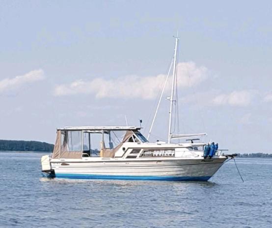 Custom BAR Habor 26 Cabin Cruiser | 1984 | 9m - Brandenburg | YachtFocus