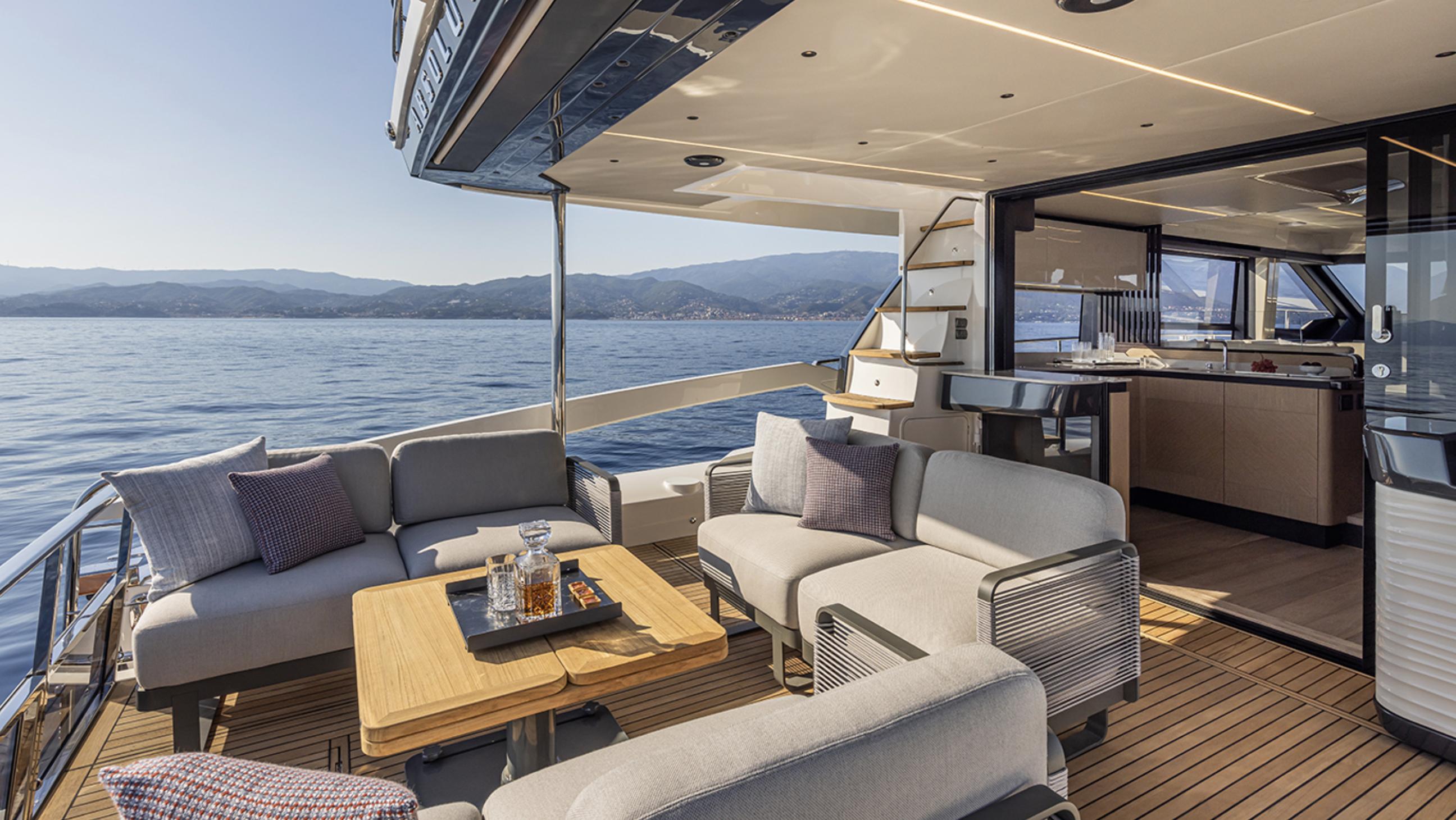 2025 Absolute 56 FLY Flybridge for sale - YachtWorld