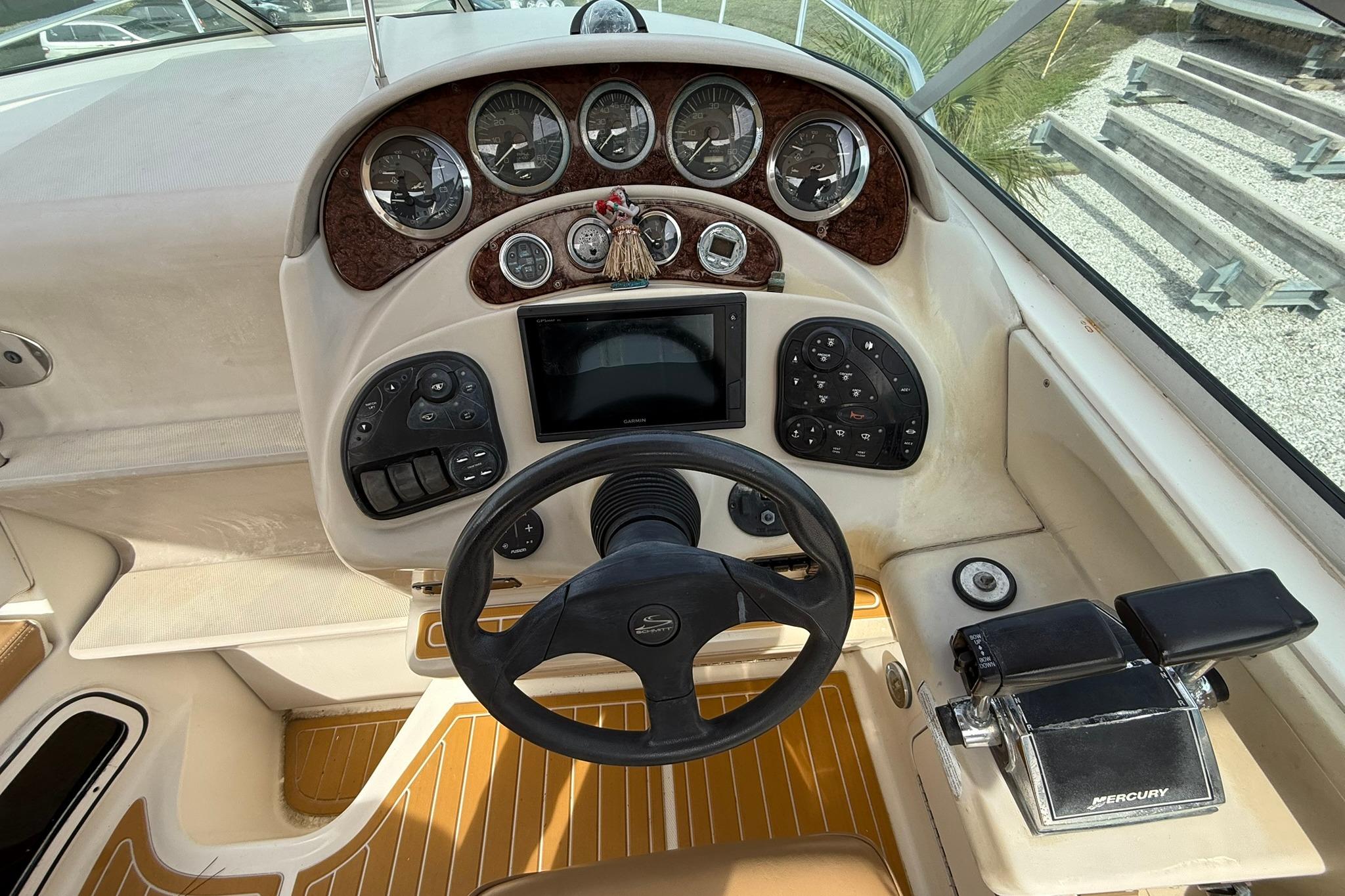 2001 Sea Ray 280 Sundancer Motorcruiser Kaufen - YachtWorld