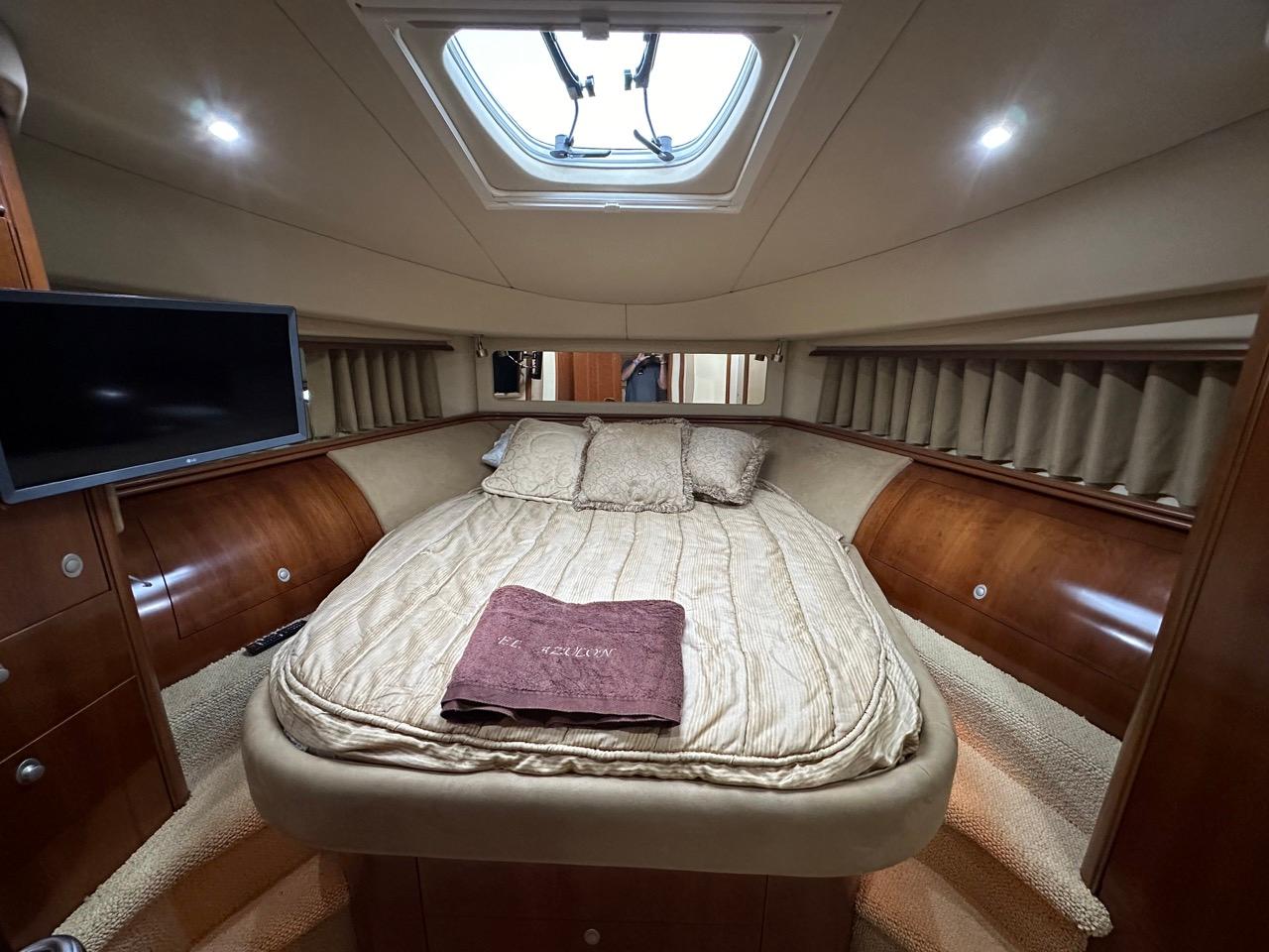 2004 Sea Ray 550 DB Motor Yachts for sale - YachtWorld