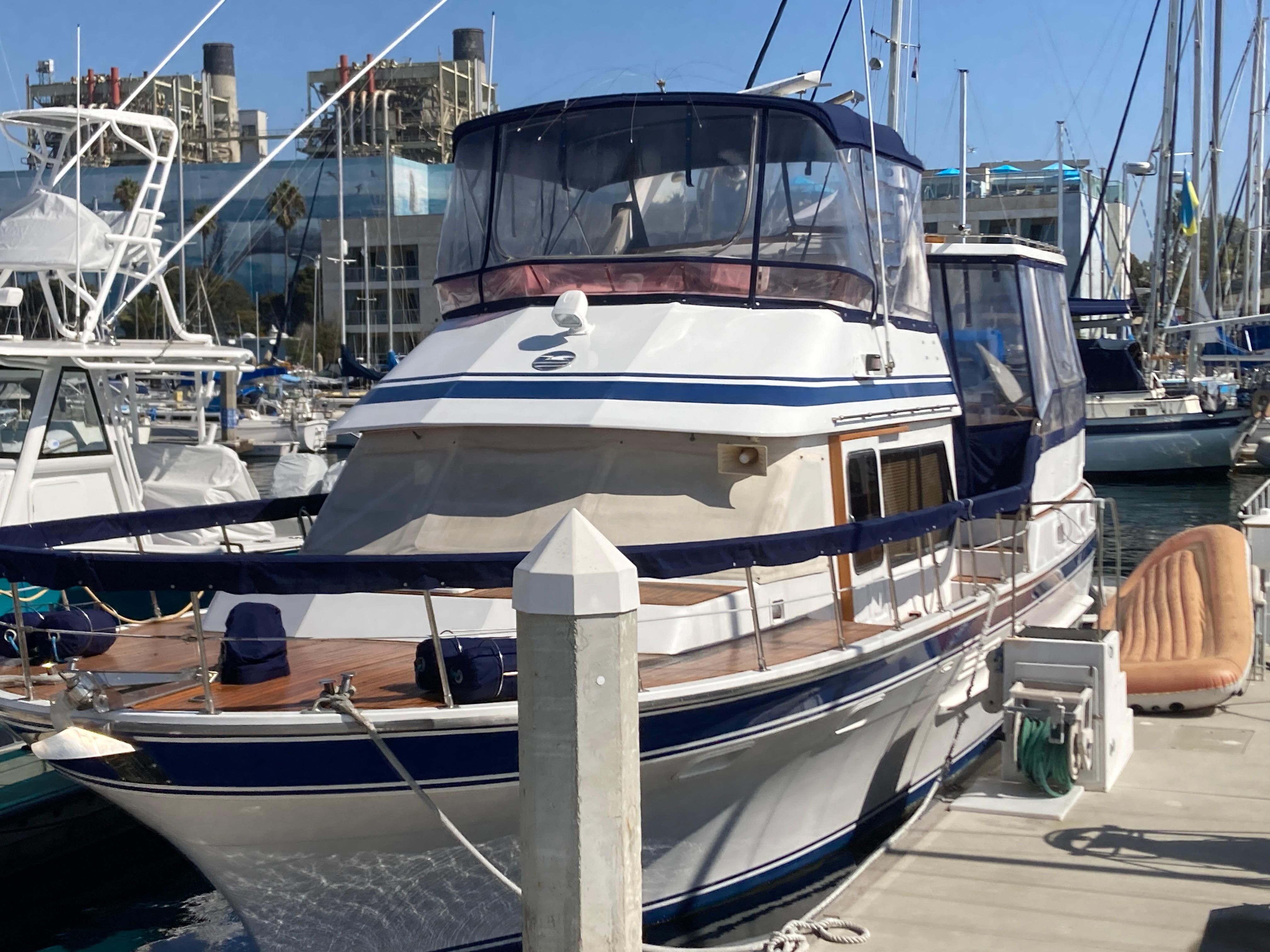 1985 Spindrift SUNDECK TRAWLER Trawler for sale - YachtWorld