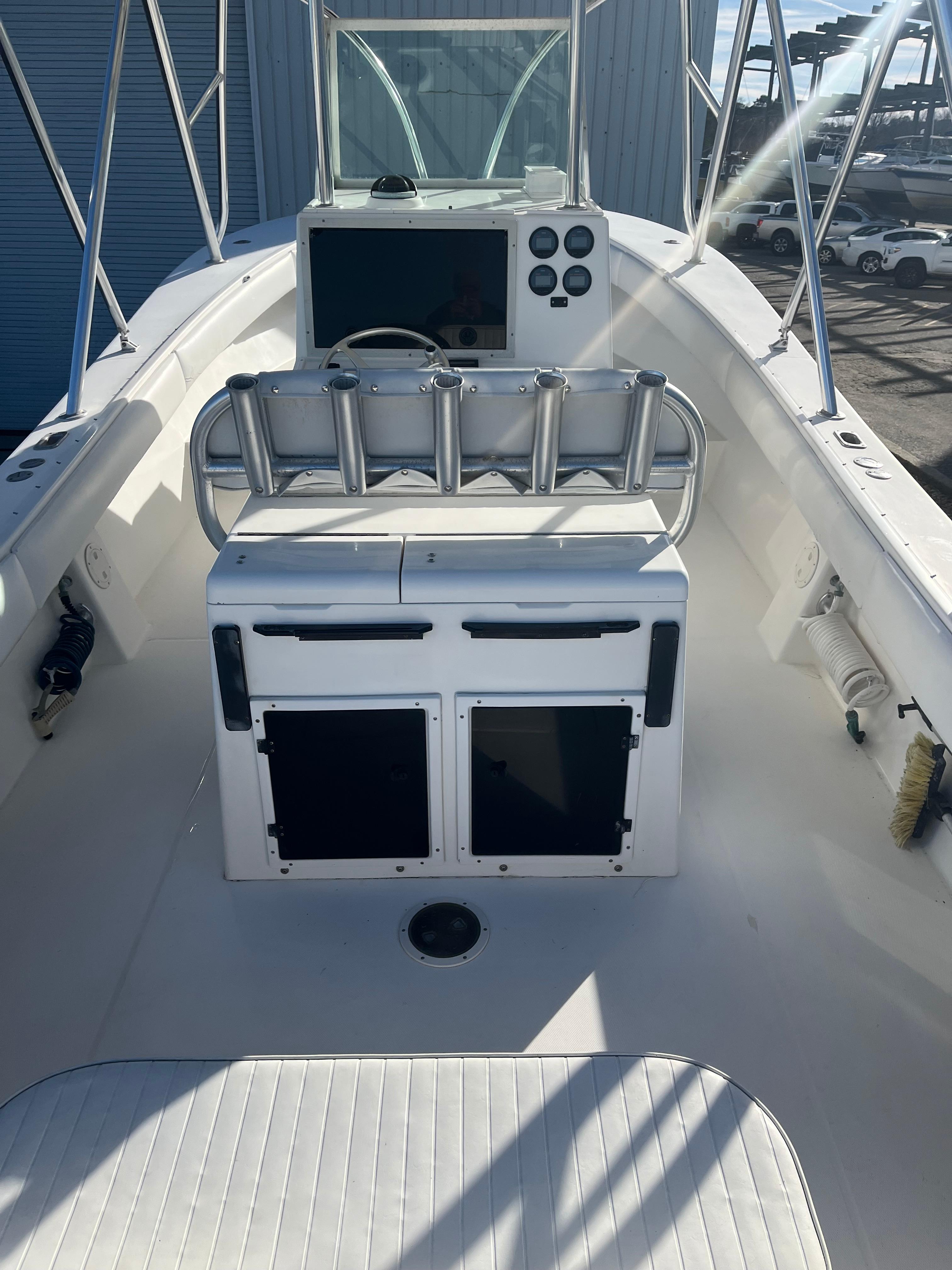 2000 Regulator 32 Cc Centre Console for sale - YachtWorld
