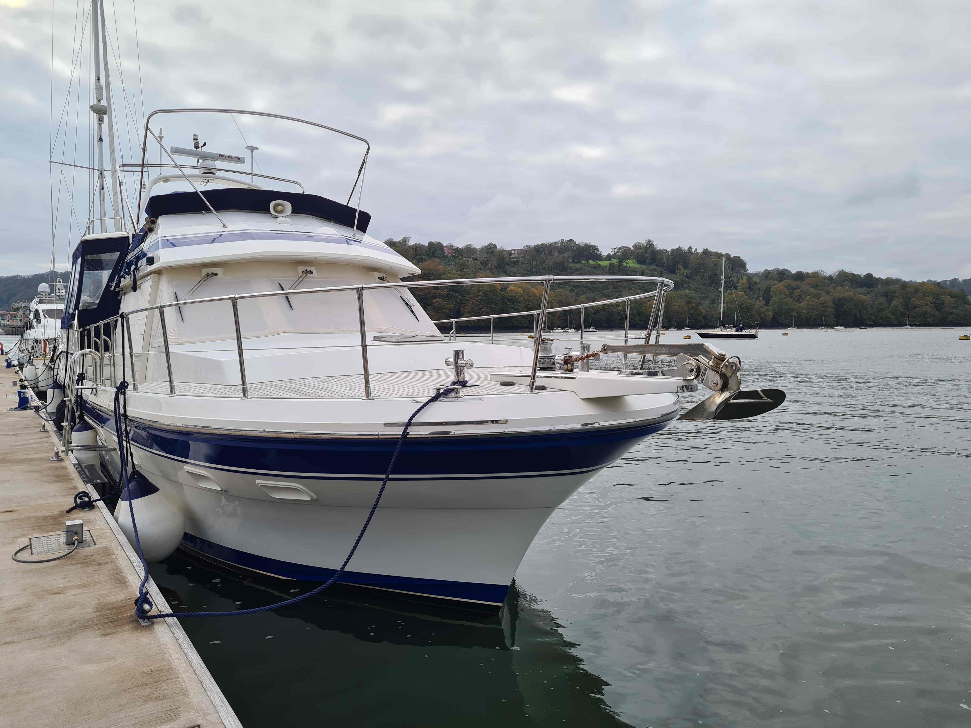 2002 Trader Signature 535 Flybridge for sale - YachtWorld