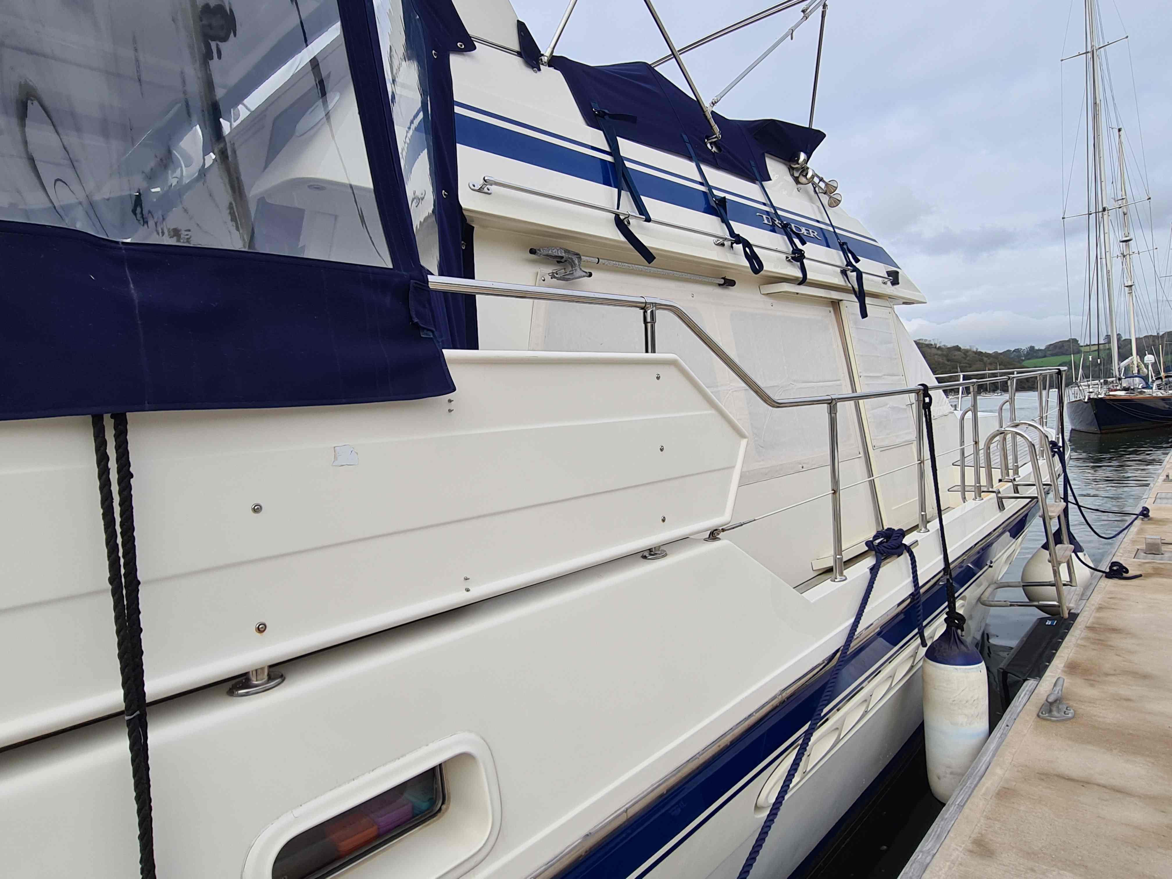 2002 Trader Signature 535 Flybridge for sale - YachtWorld