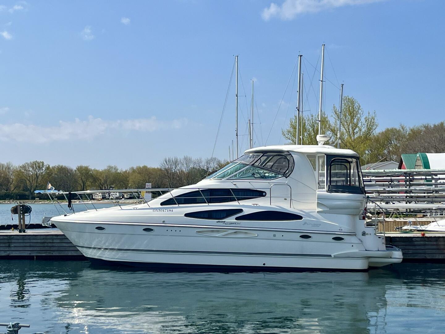 2005 Cruisers Yachts 405 Express Motor Yacht Motor Yachts for sale ...