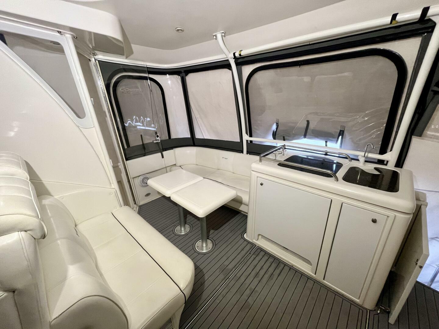 2005 Cruisers Yachts 405 Express Motor Yacht Motor Yachts for sale ...