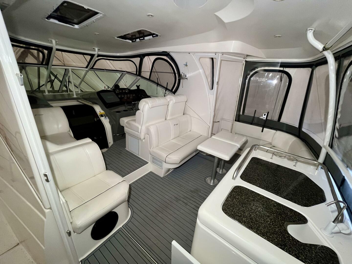 2005 Cruisers Yachts 405 Express Motor Yacht Motor Yachts for sale ...