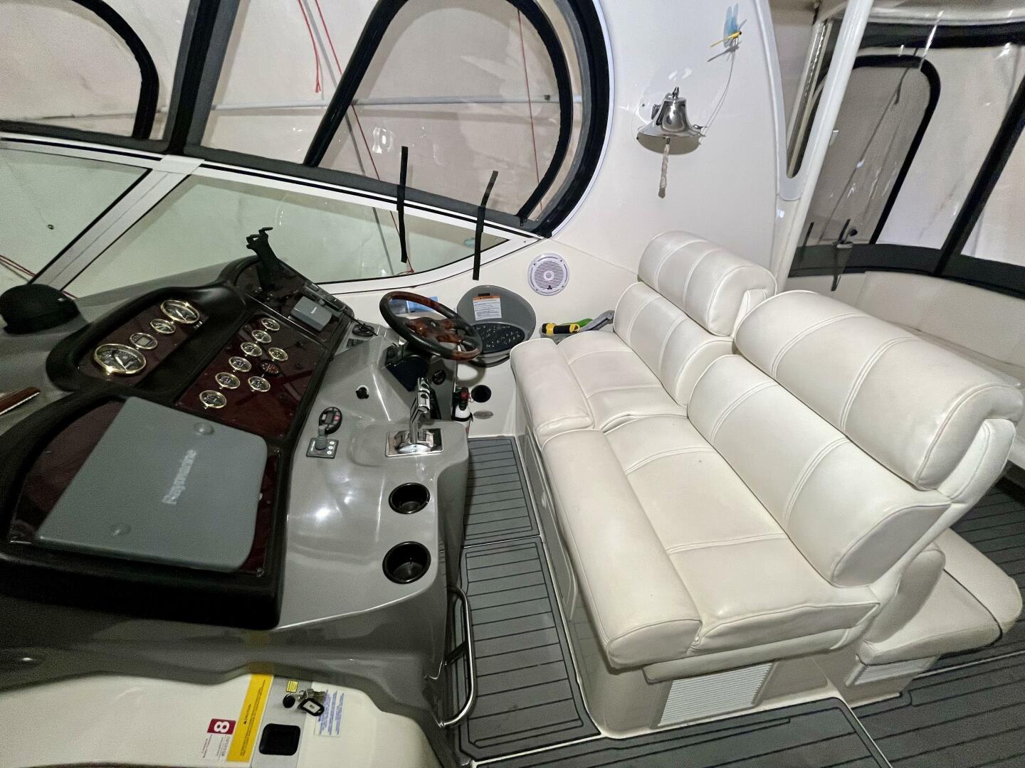 2005 Cruisers Yachts 405 Express Motor Yacht Motor Yachts for sale ...