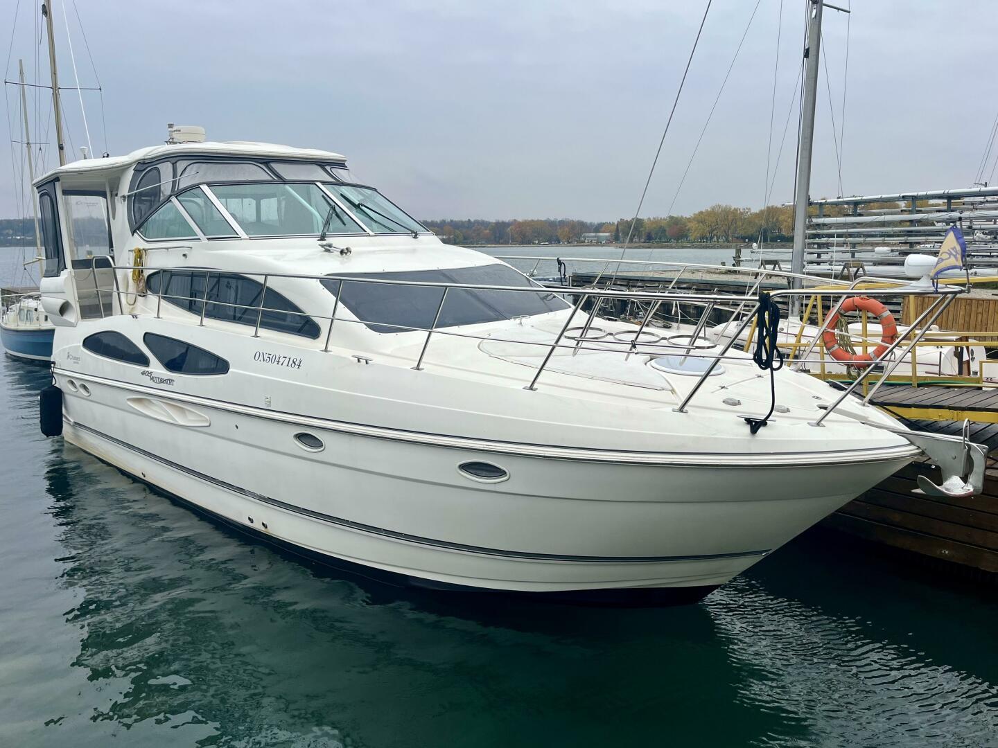 2005 Cruisers Yachts 405 Express Motor Yacht Motor Yachts for sale ...