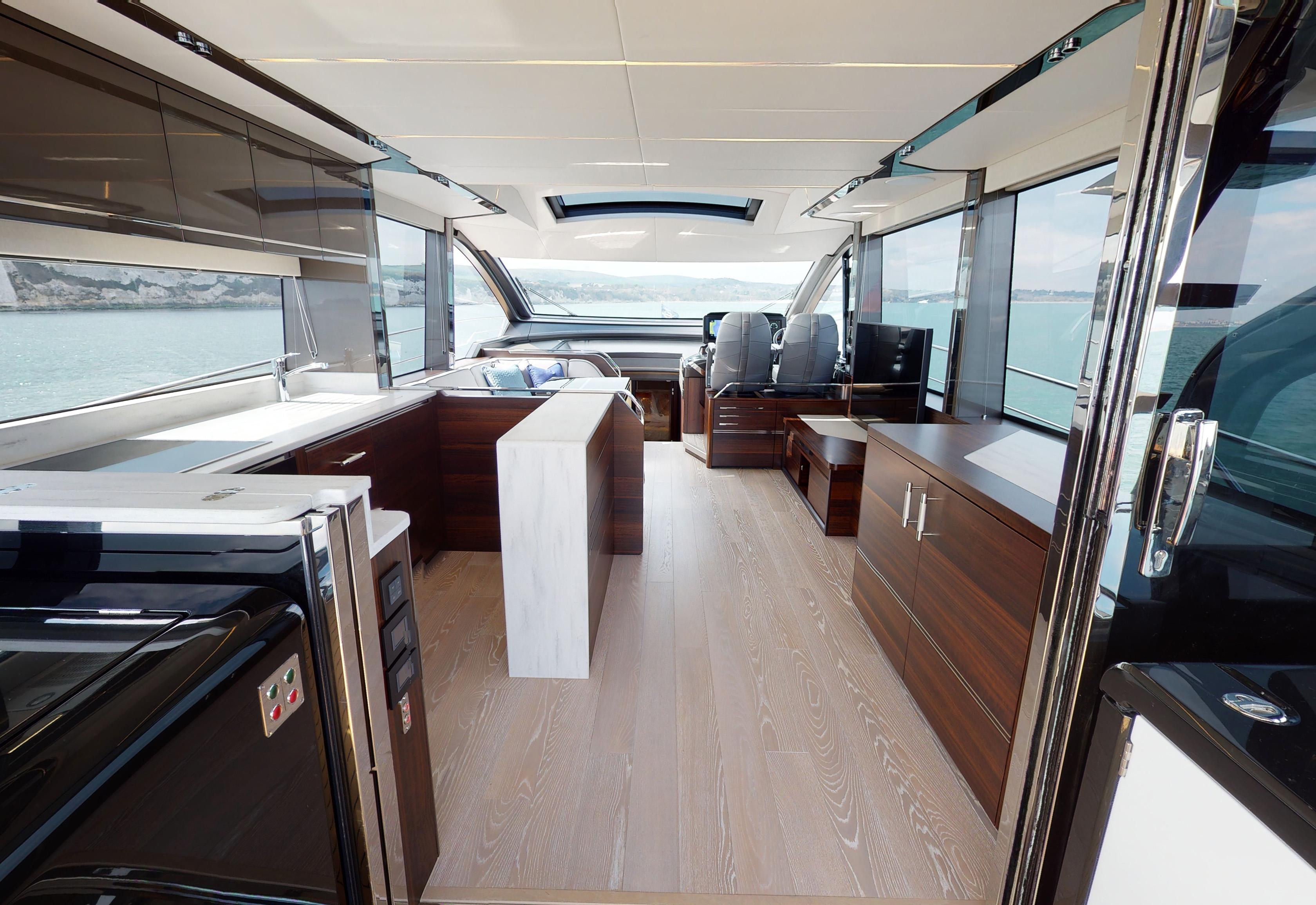 2021 Sunseeker 65 Sport Yacht Motor Yachts for sale - YachtWorld