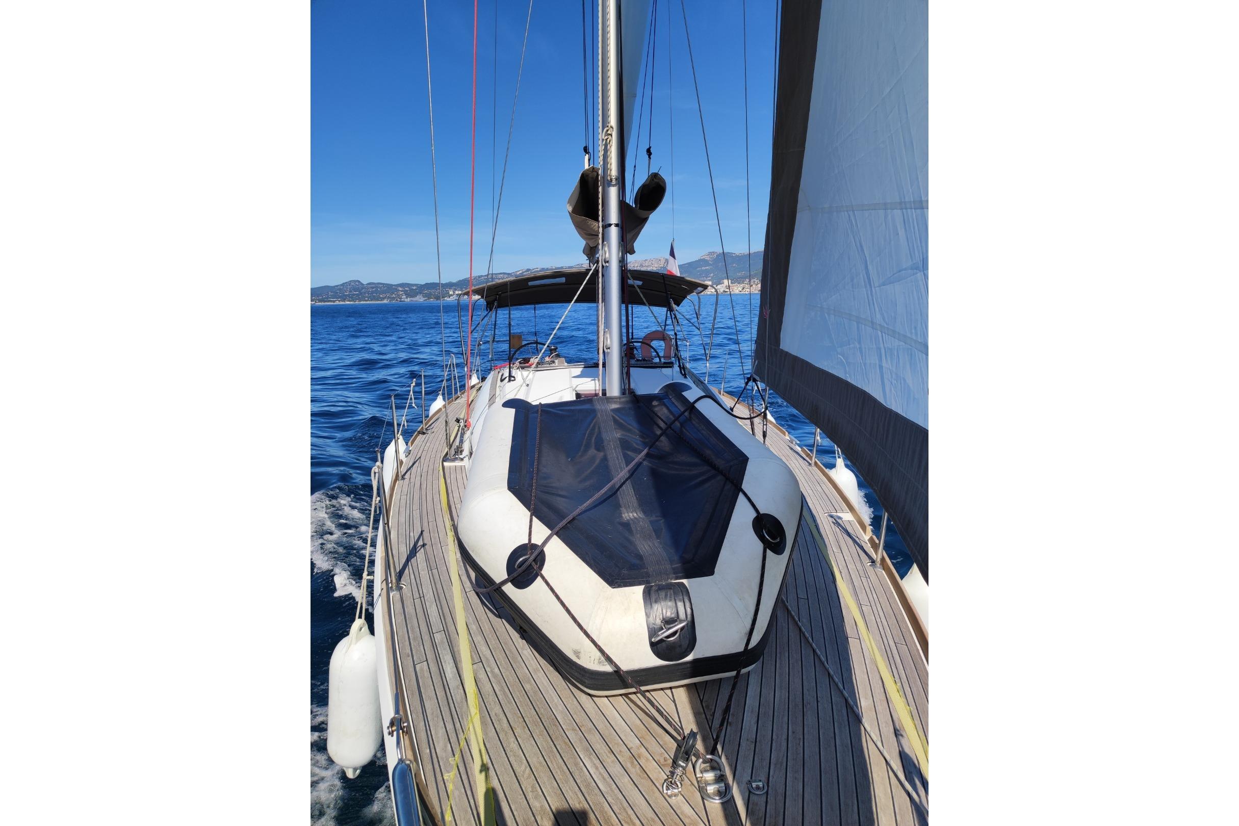 Jeanneau Sun Odyssey 379 | 11m | 2012 - 83 - Var | Boats and Outboards