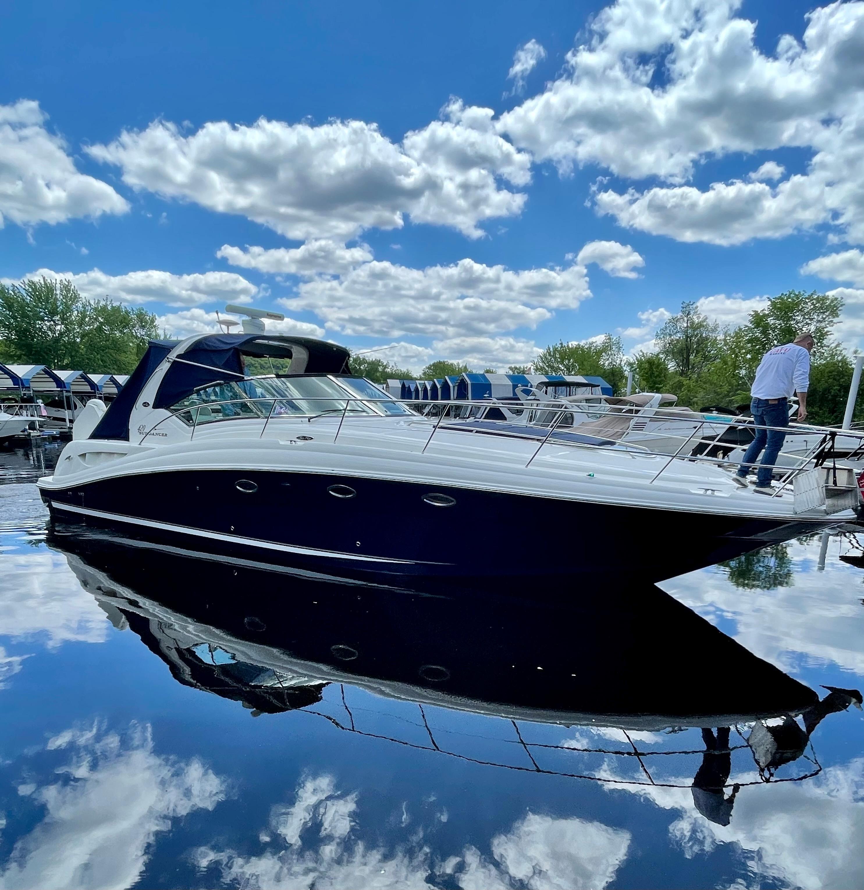 2003 Sea Ray 420 Sundancer Express Cruiser for sale - YachtWorld