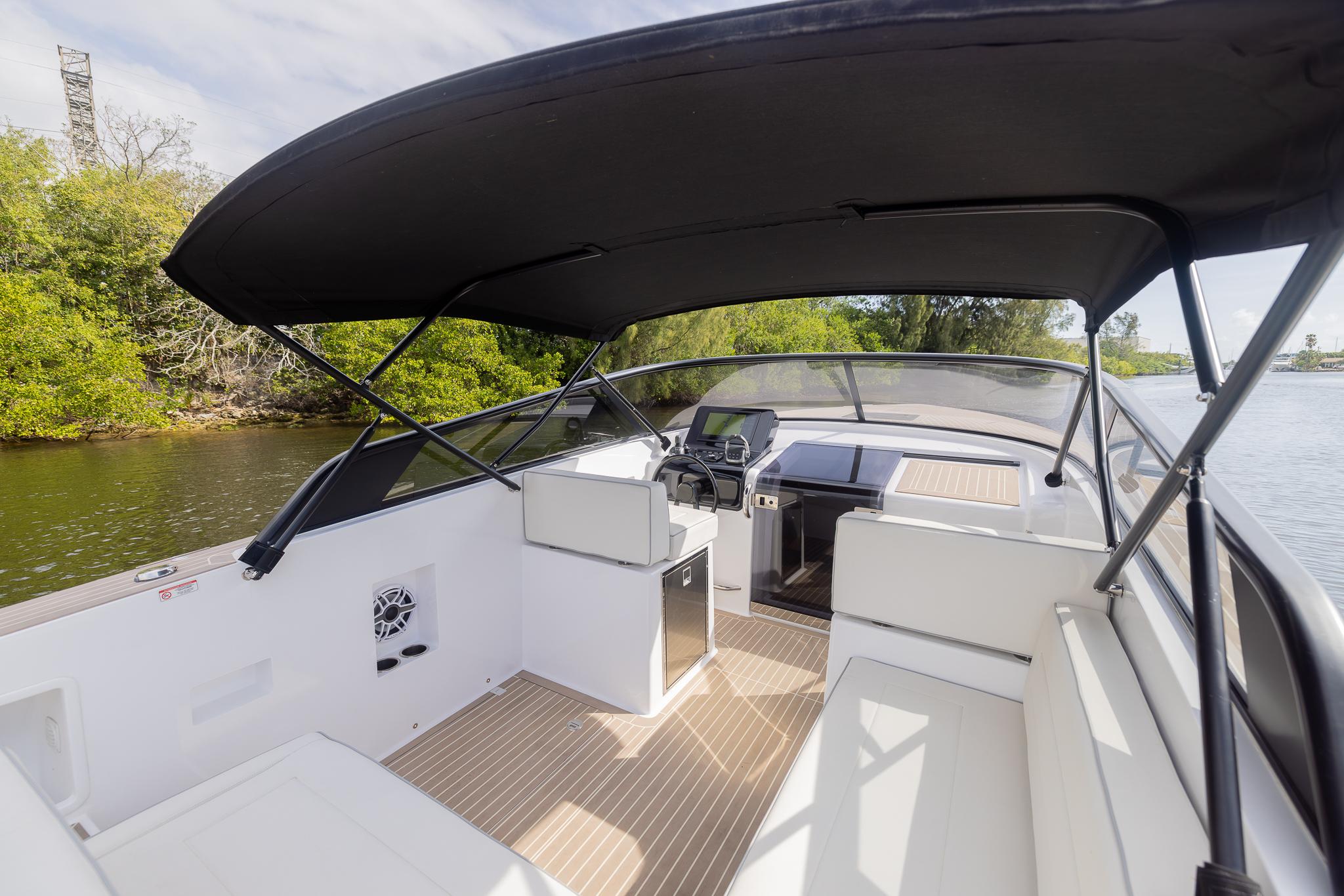 2023 VanDutch 32 Cruiser for sale - YachtWorld