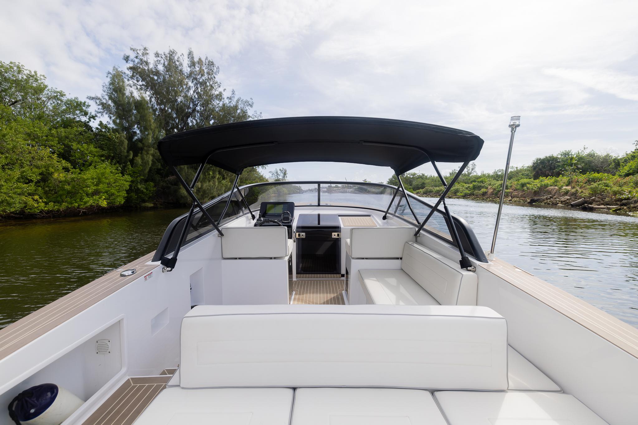 2023 VanDutch 32 Cruiser for sale - YachtWorld