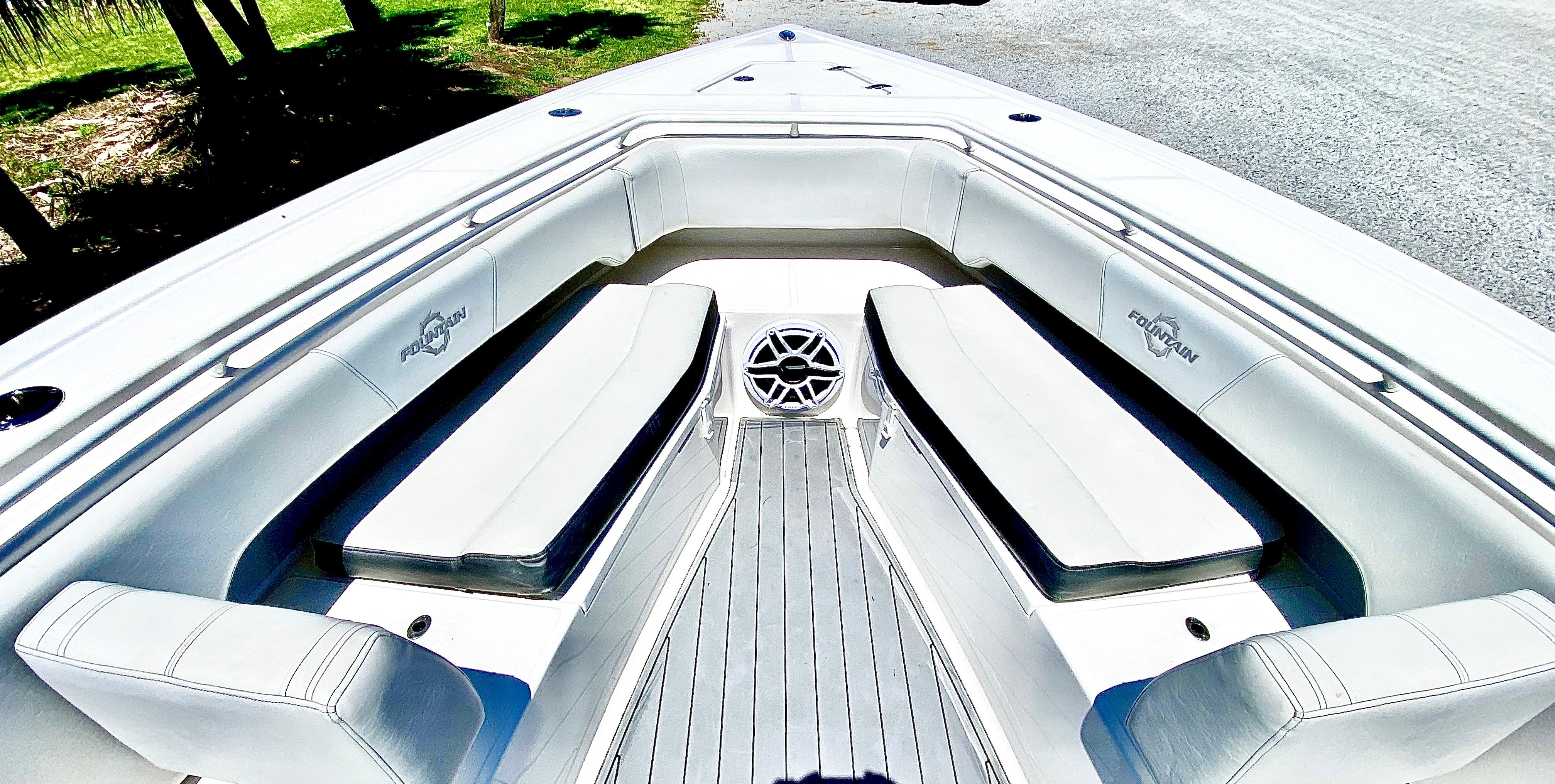 2021 Fountain 38cc Centre Console for sale - YachtWorld