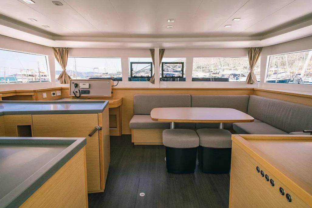 2017 Lagoon 450 F Catamaran for sale - YachtWorld