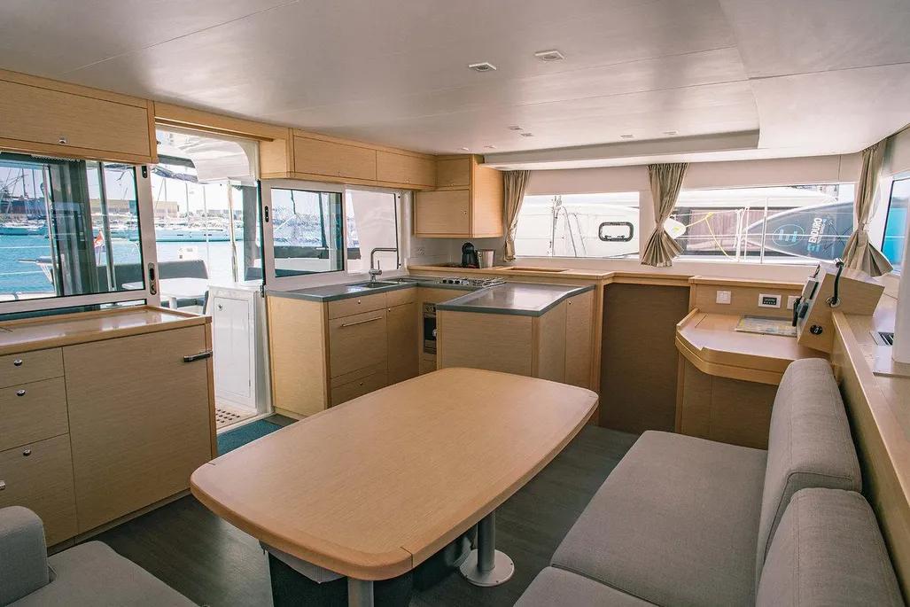 2017 Lagoon 450 F Catamaran for sale - YachtWorld