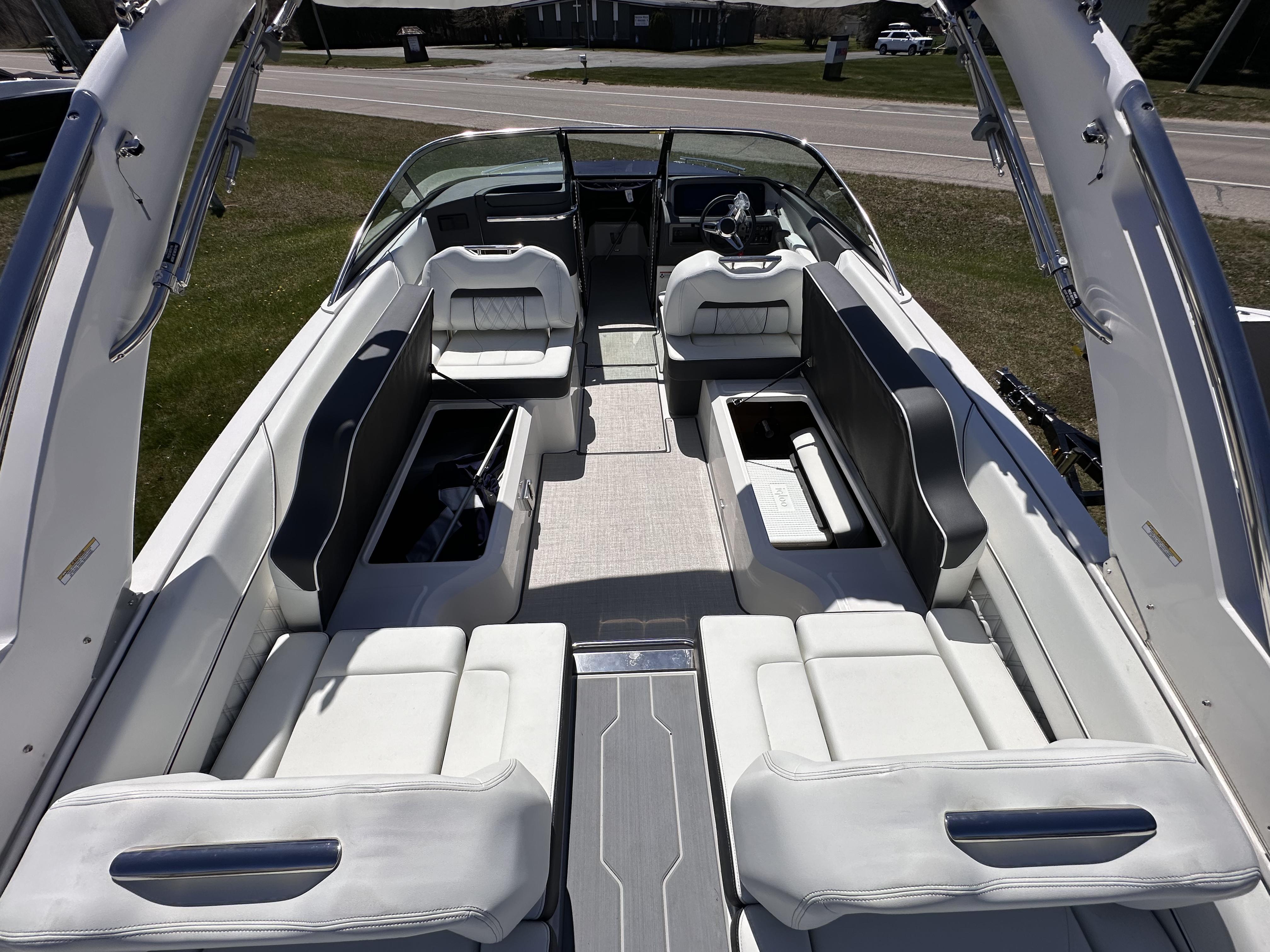 2024 Regal LS6 Bowrider for sale - YachtWorld