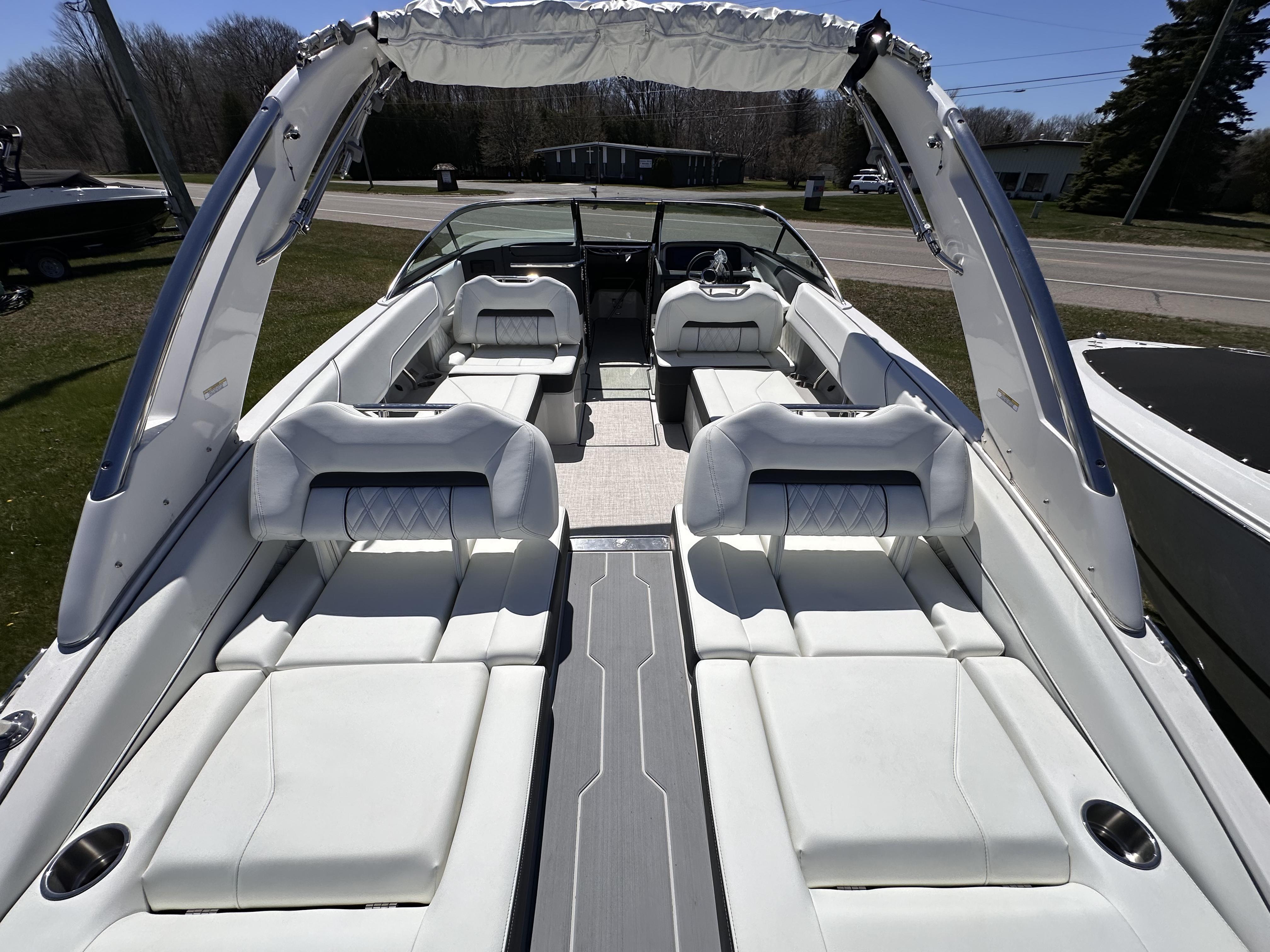 2024 Regal LS6 Bowrider for sale - YachtWorld