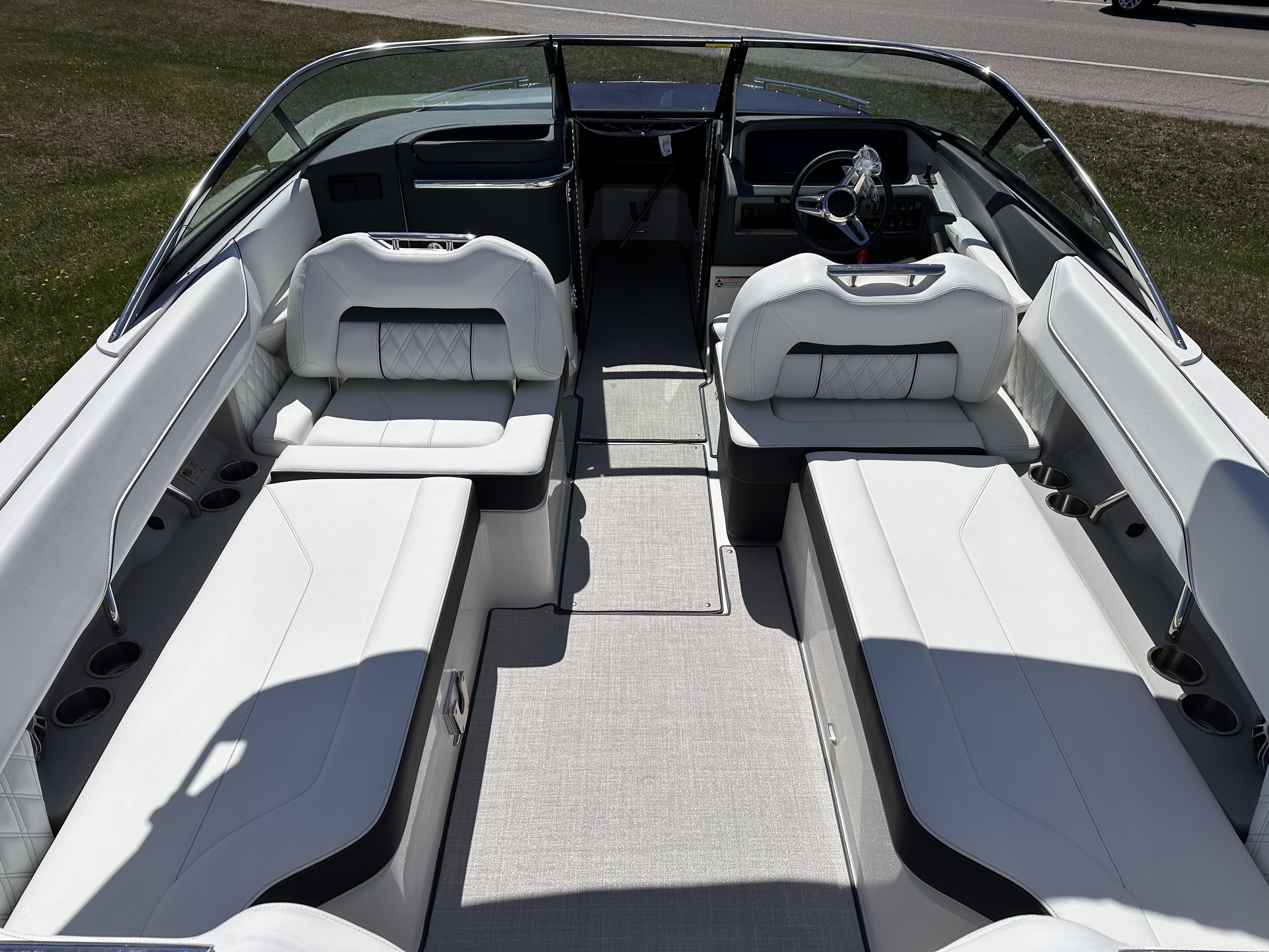 2024 Regal LS6 Bowrider for sale - YachtWorld