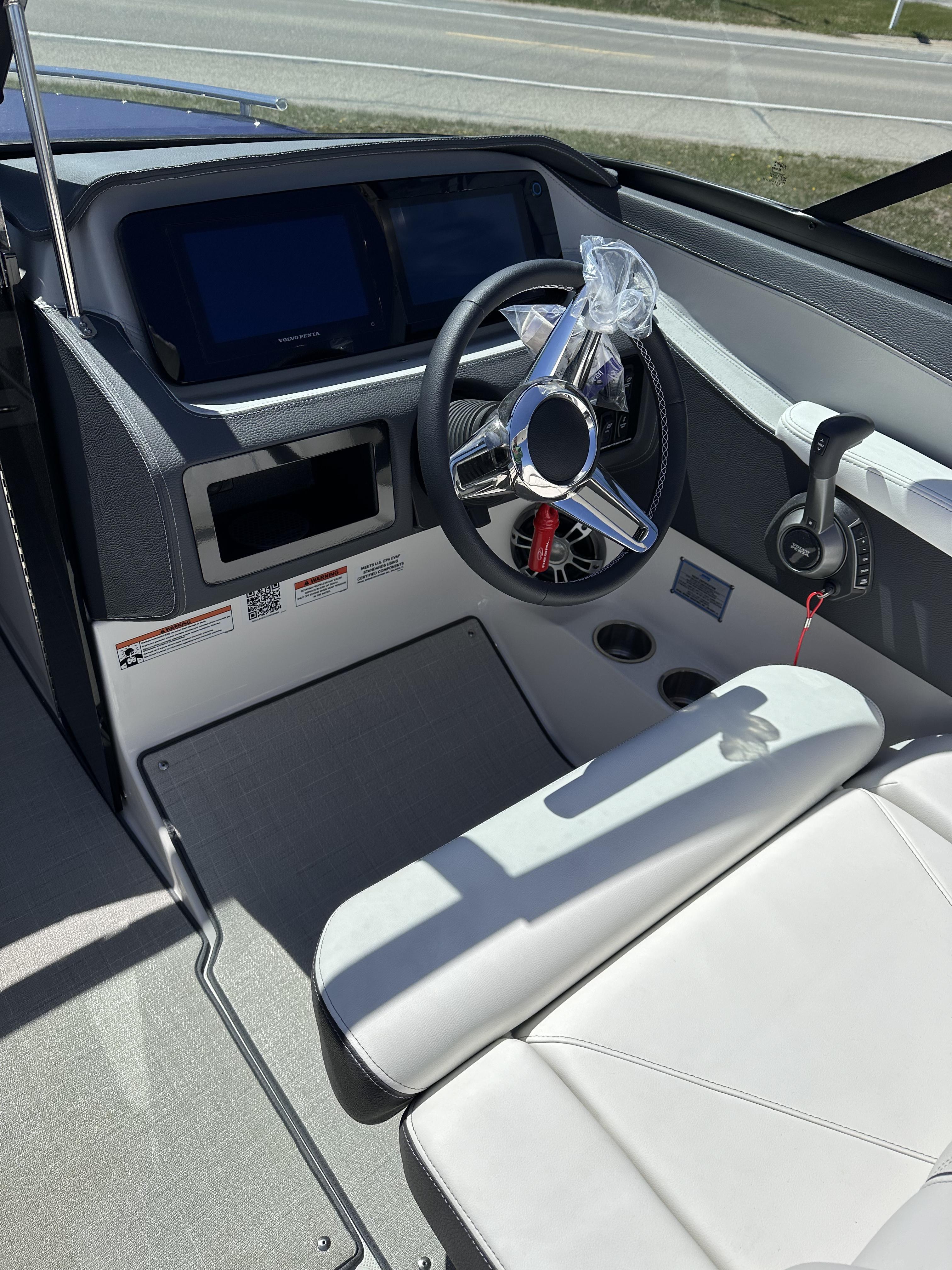 2024 Regal LS6 Bowrider for sale - YachtWorld