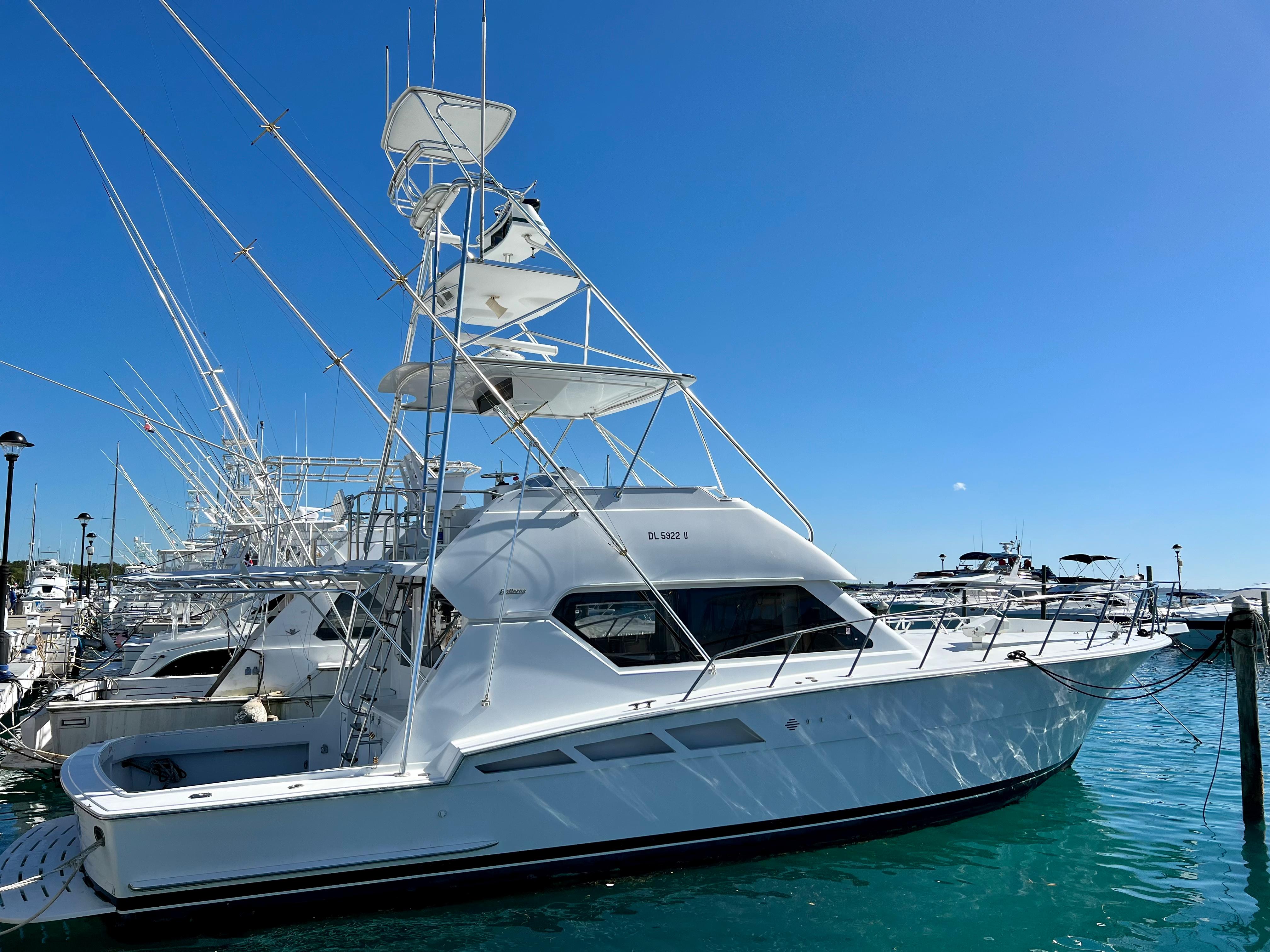 1999 Hatteras 50 Convertible Convertible for sale - YachtWorld