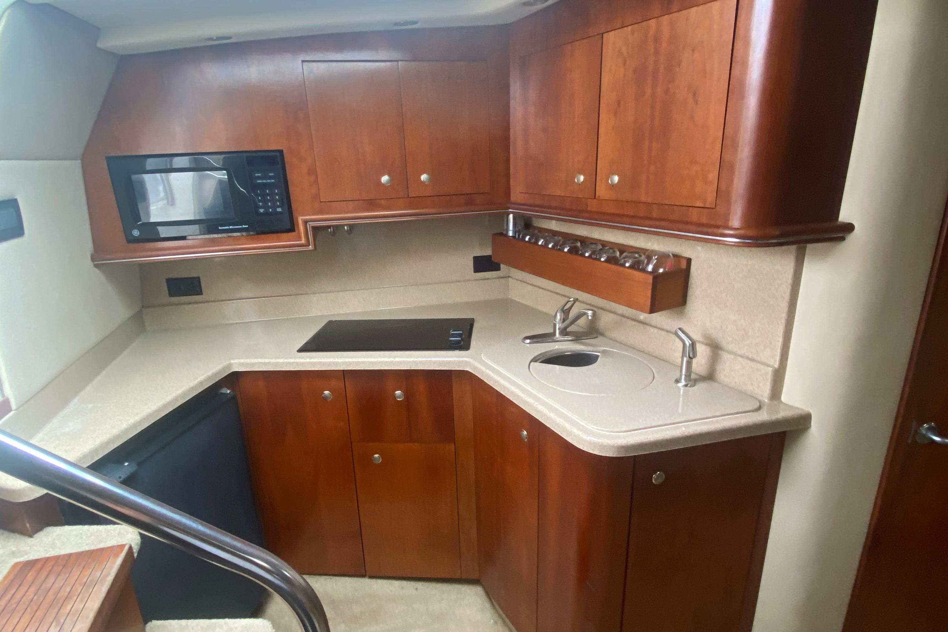 2005 Cruisers 340 Express w/Diesel Engines Express Cruiser for sale ...