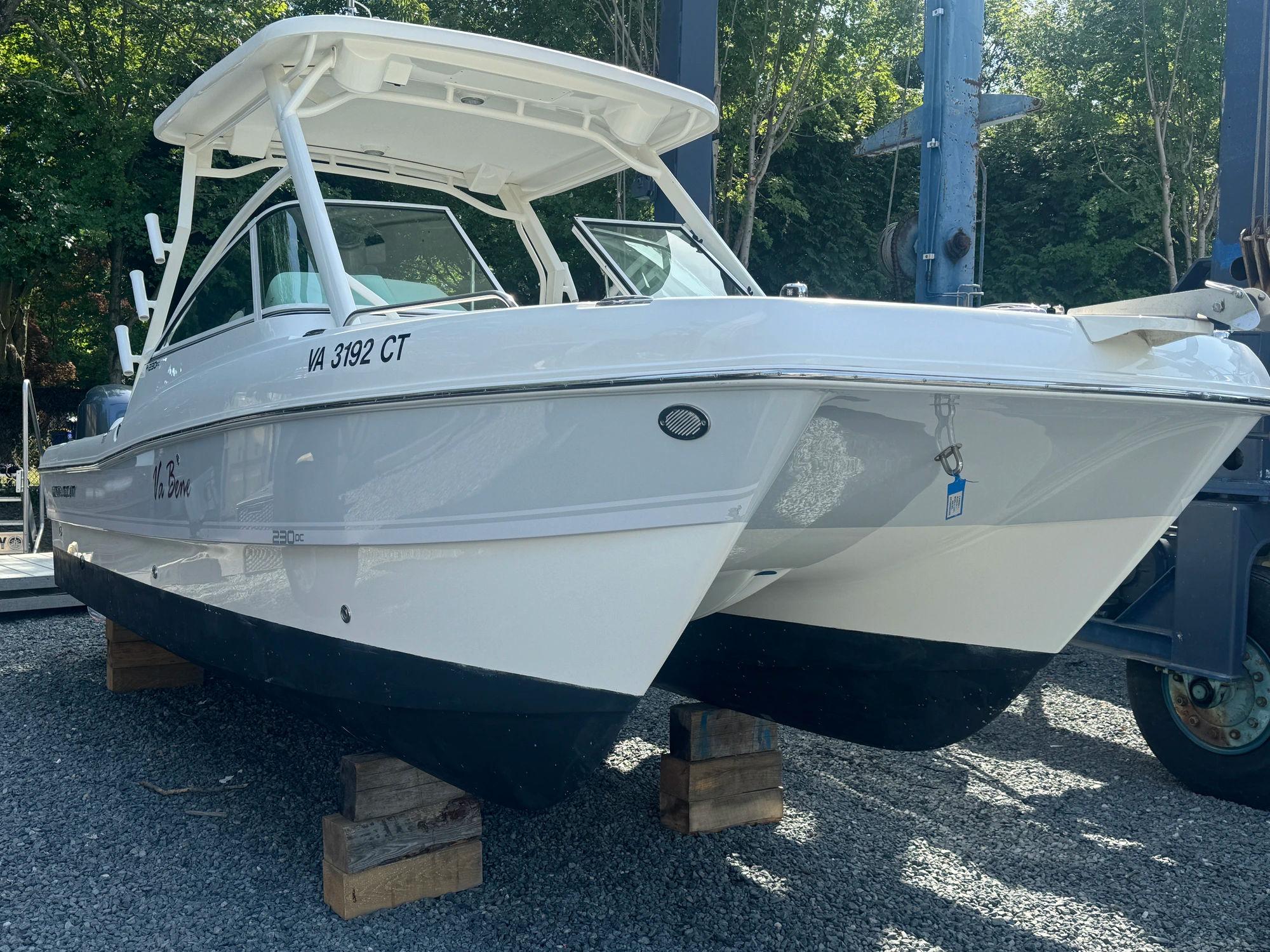 World Cat 230 Dc boats for sale | YachtWorld