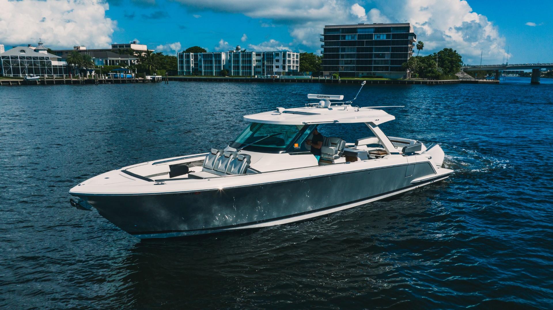 2021 Tiara Sport 43 LS Express Cruiser for sale - YachtWorld