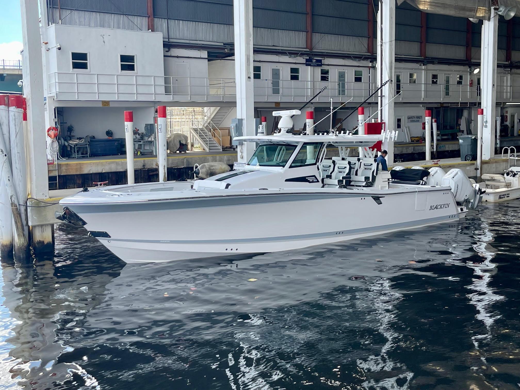 2024 Blackfin 400 CC Center Console for sale - YachtWorld