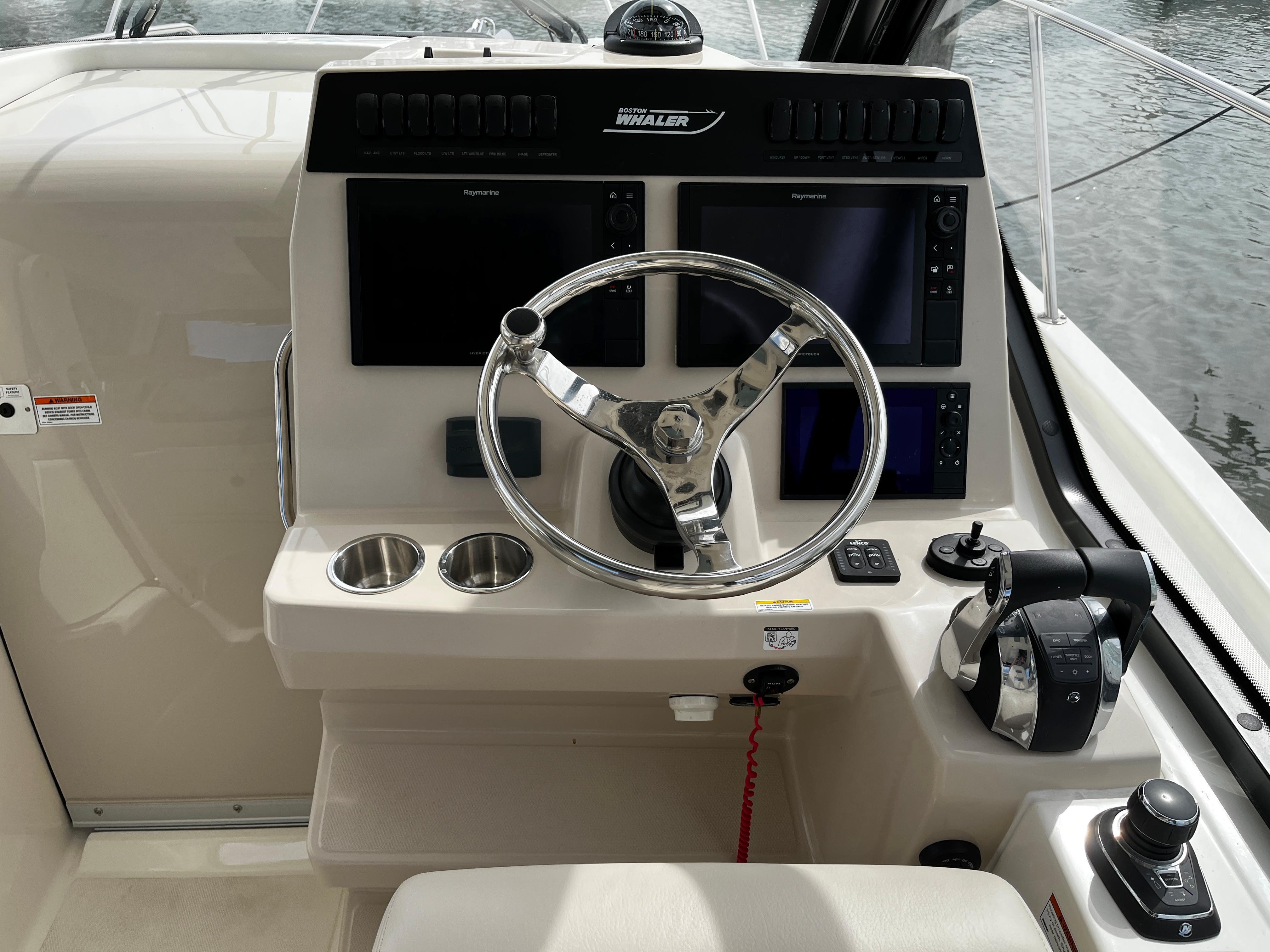 2022 Boston Whaler 325 Conquest Sport Fishing for sale - YachtWorld