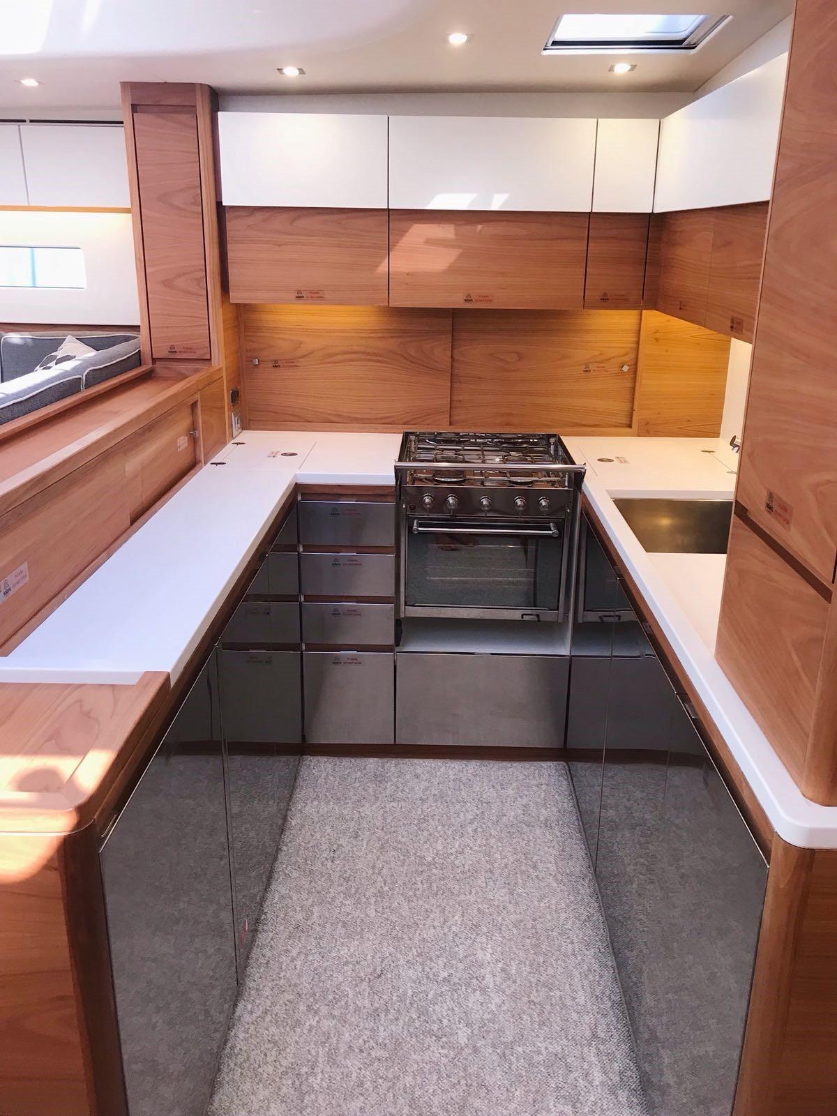 2017 Solaris 68 Cruiser for sale - YachtWorld