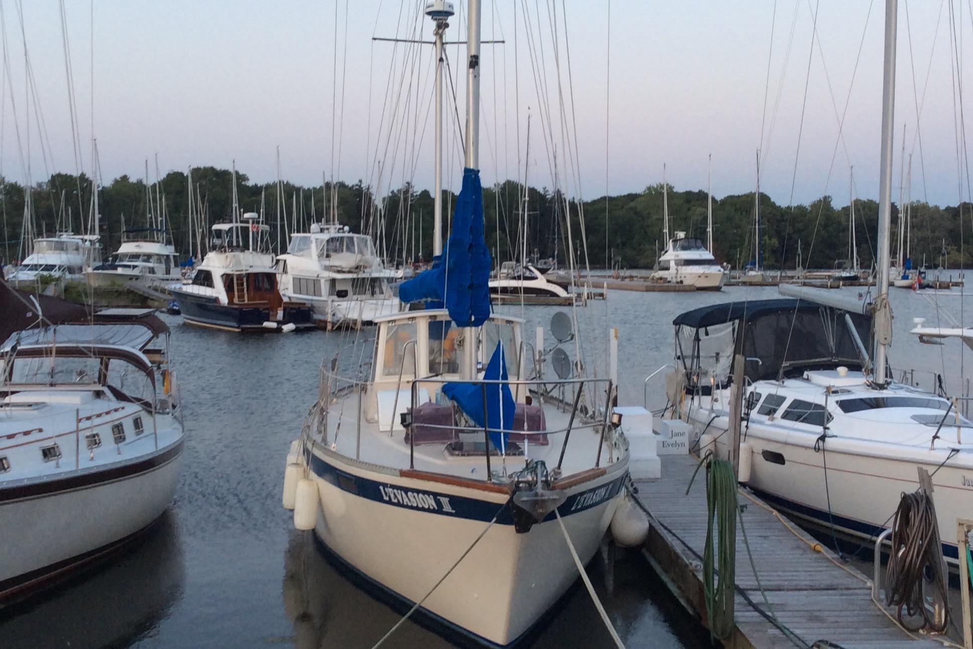 1979 Corbin 39 Center cockpit Centre Cockpit for sale - YachtWorld