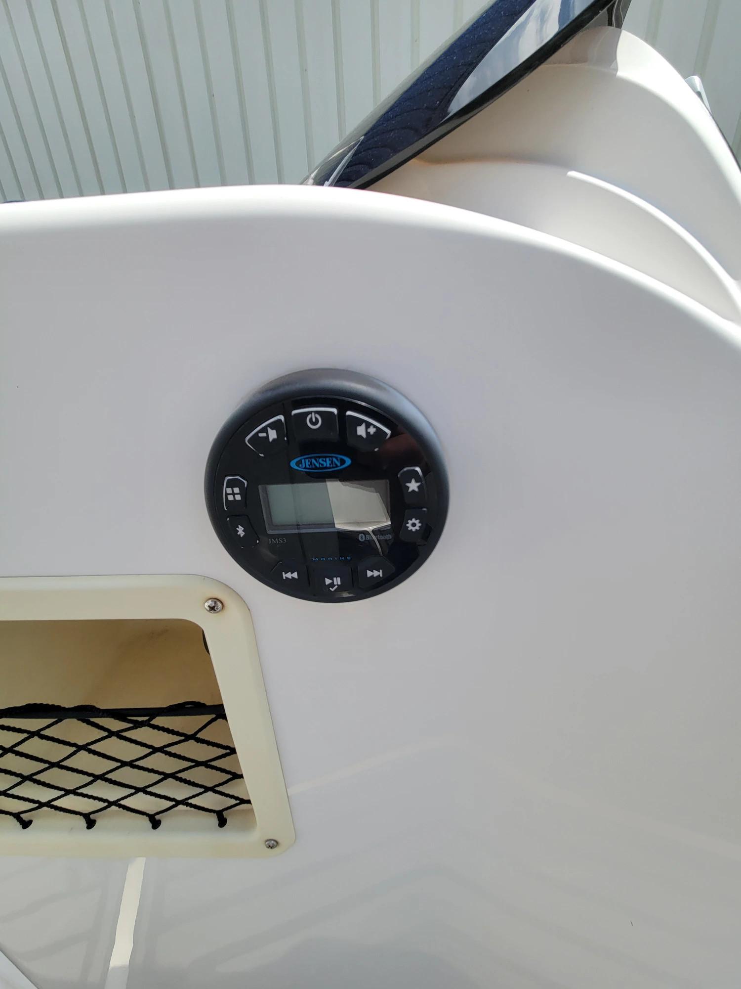 2021 Bayliner Element E21 Deck for sale - YachtWorld