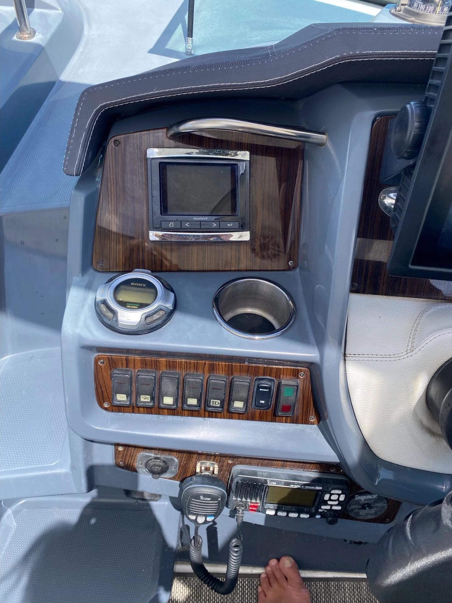 2016 Cruisers Yachts 35 Express Unspecified for sale - YachtWorld