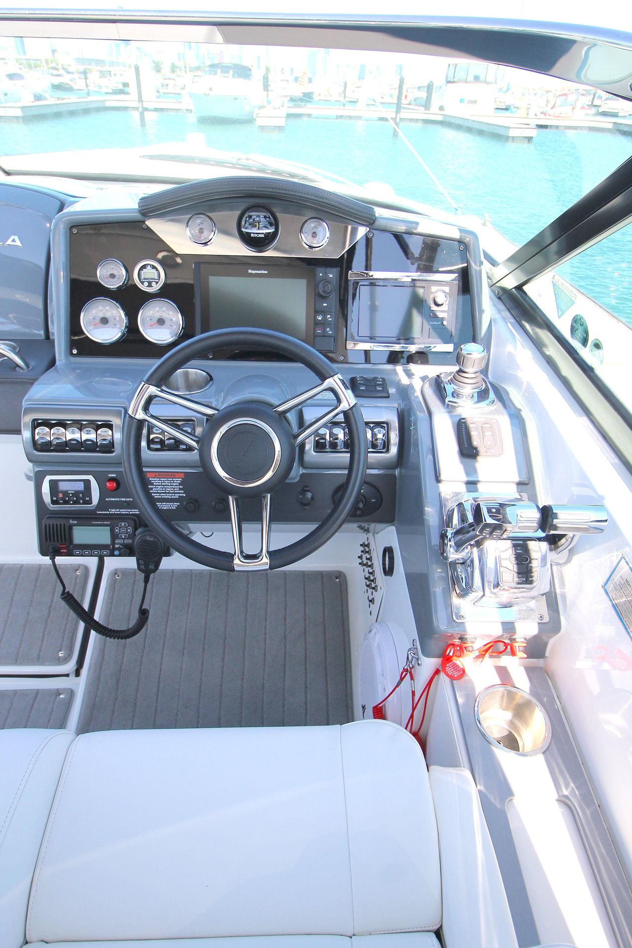 2014 Formula 350 CBR - Weber Yachts