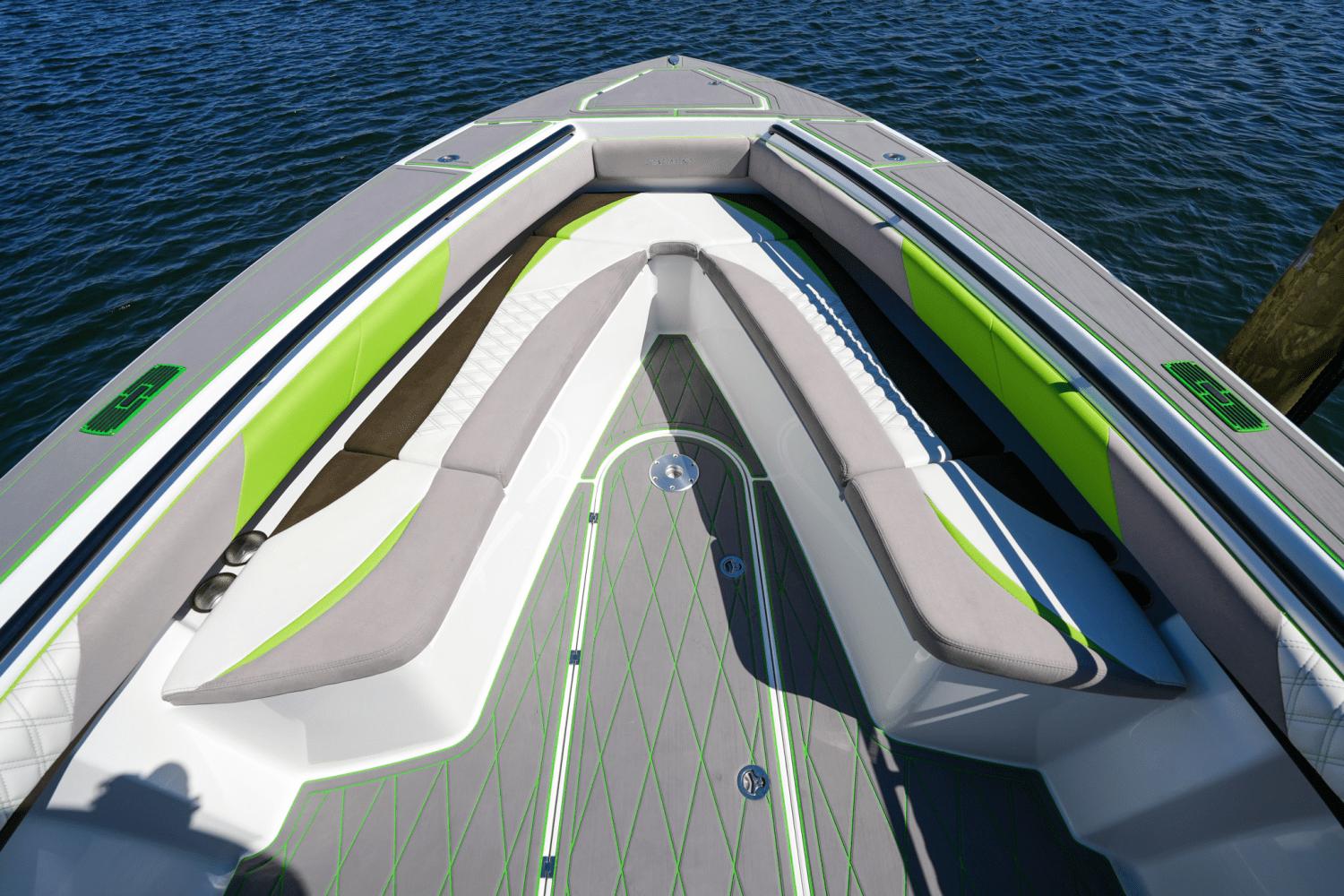 2018 Statement 35 Open Centre Console for sale - YachtWorld