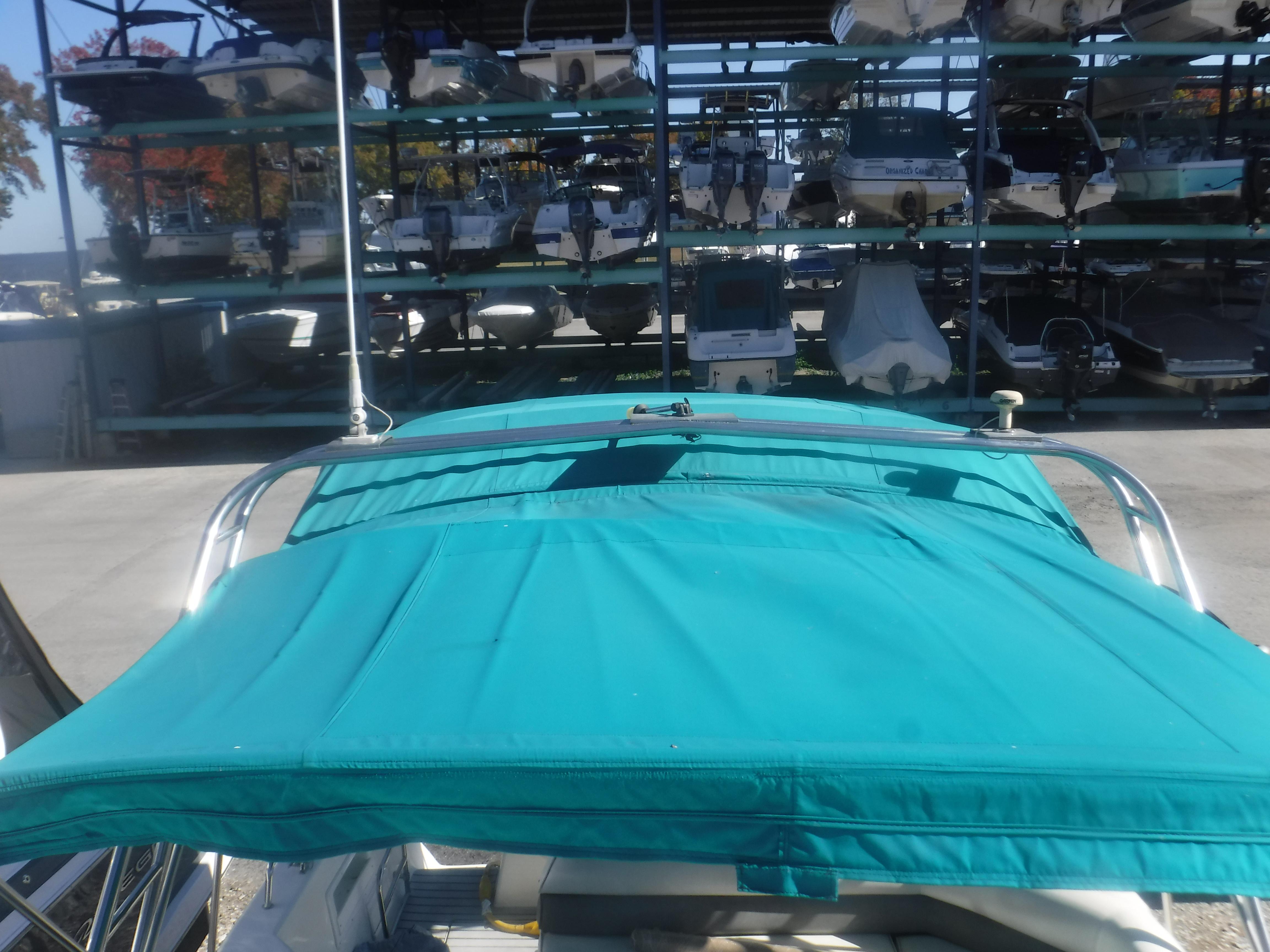 1995 Rinker 300 Fiesta Vee Express Cruiser for sale - YachtWorld