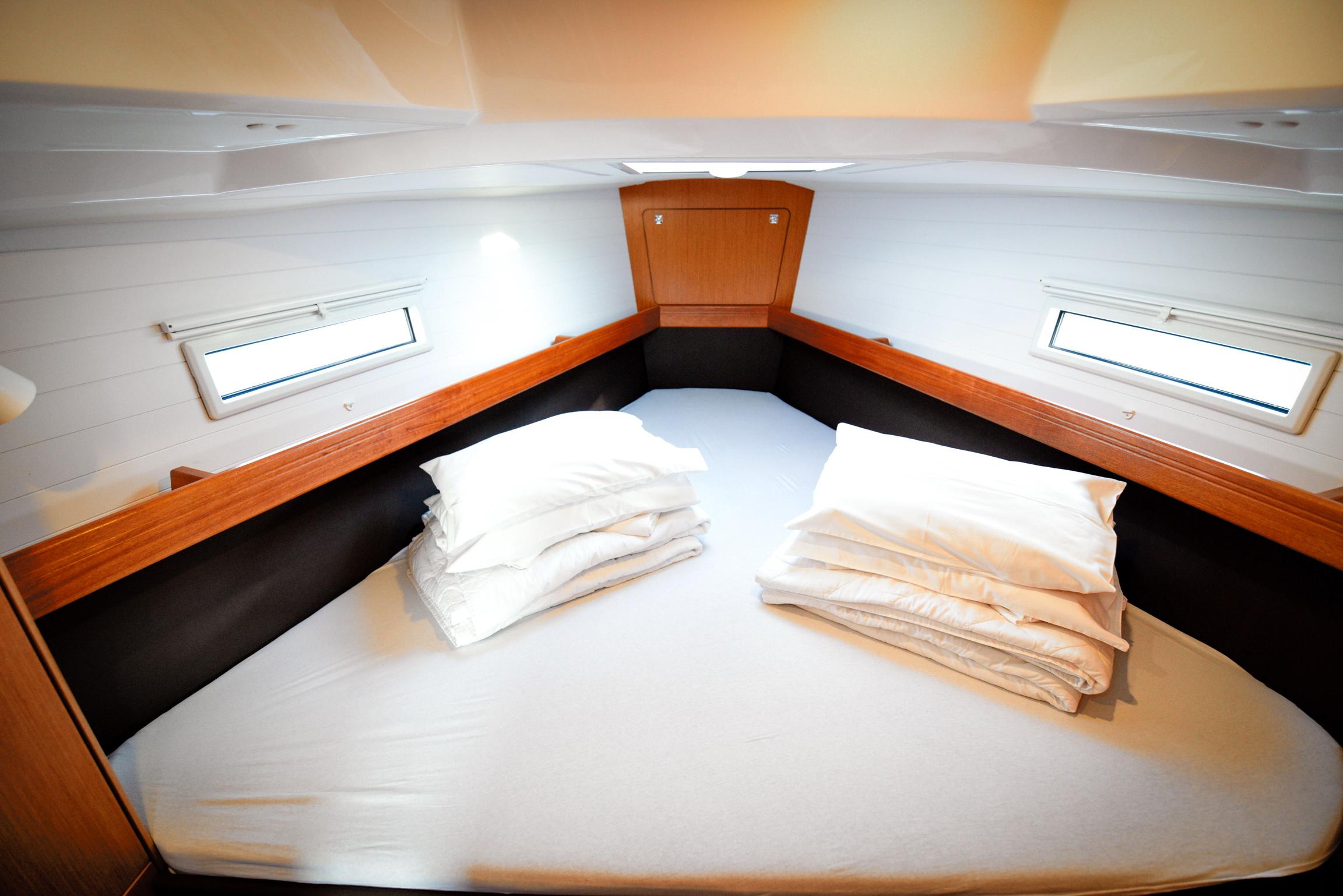 2017 Bavaria Cruiser 41S Racer/Cruiser for sale - YachtWorld