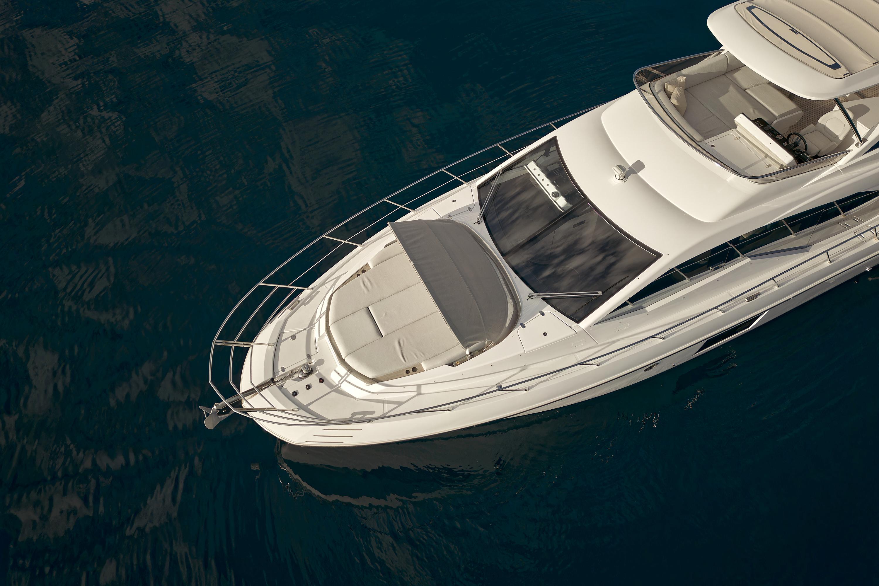 2020 Azimut 55 flybridge Flybridge for sale - YachtWorld