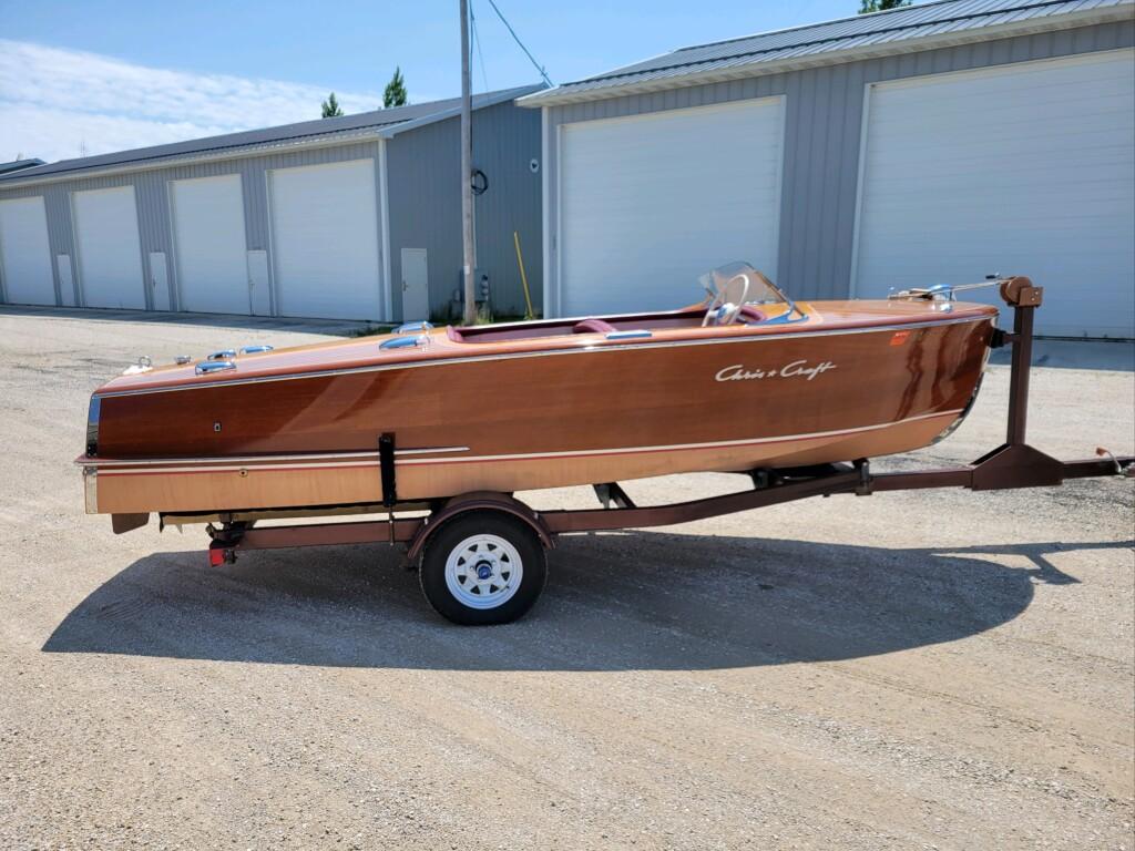 1951 Chris-Craft Riviera 16 Runabout for sale - YachtWorld