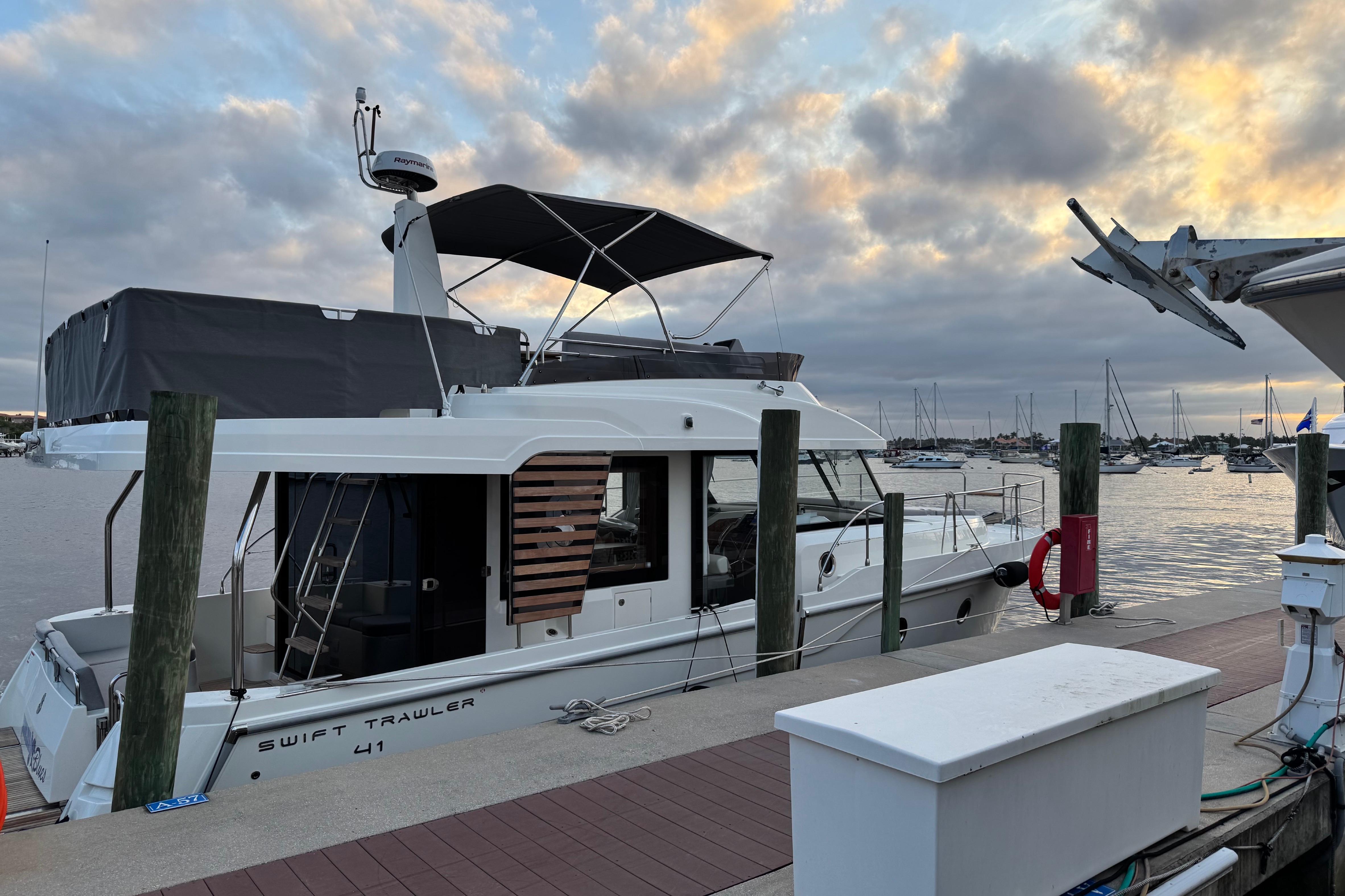 Beneteau Swift Trawler 41 Fly Gebraucht in Florida - iNautia