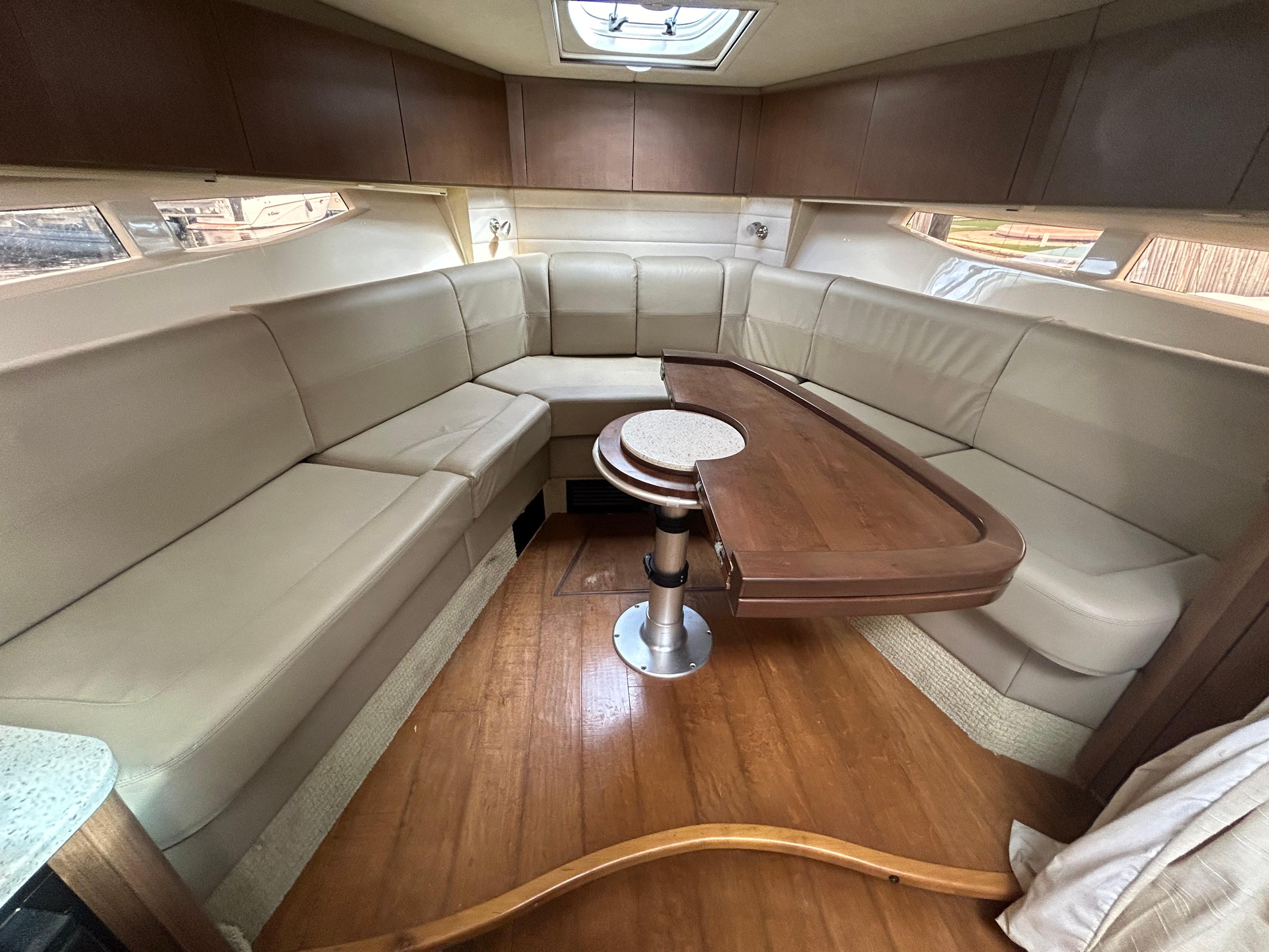 2014 Sea Ray 370 Venture Cruiser for sale - YachtWorld