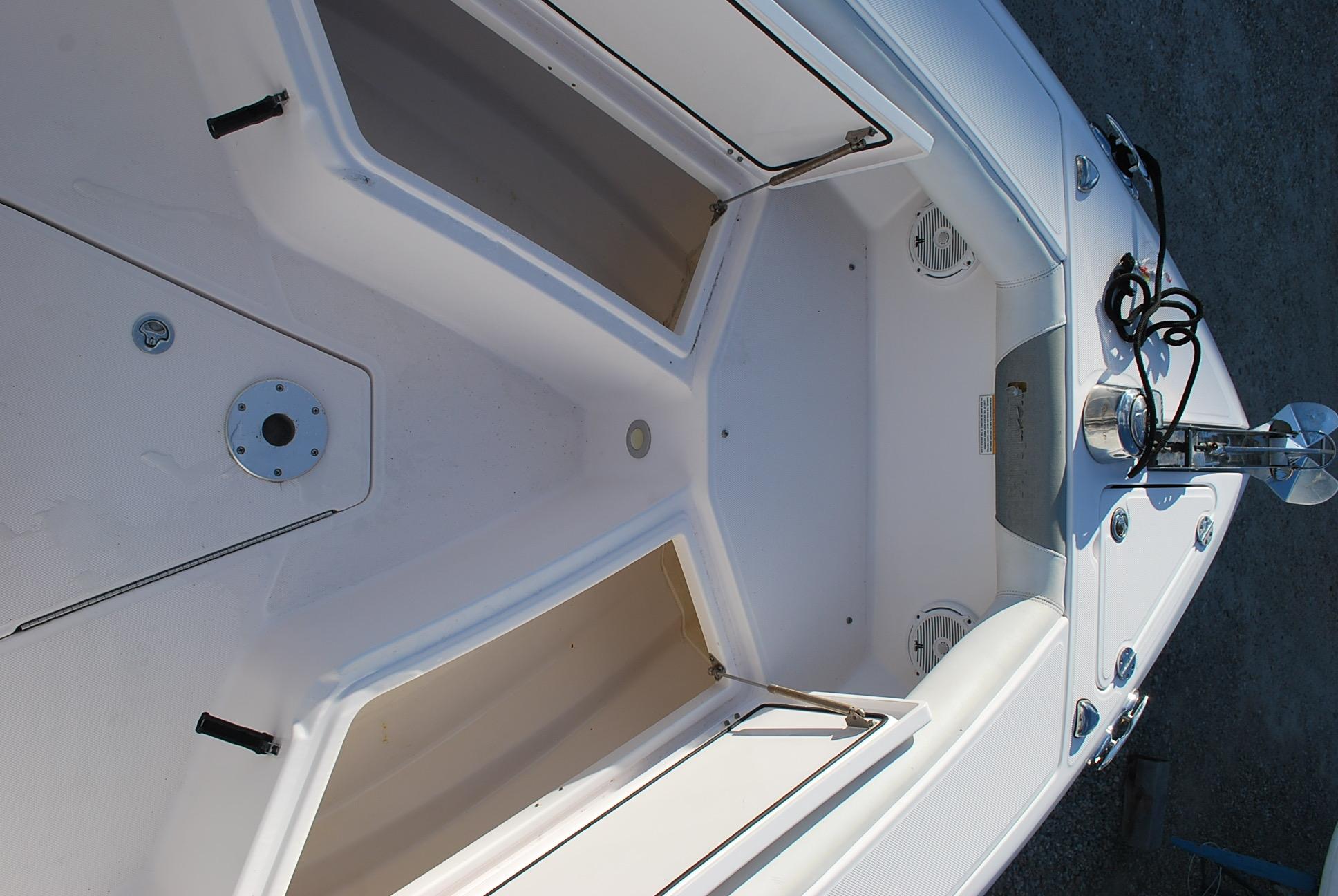 2014 Everglades 255 Center Console Center Console for sale - YachtWorld