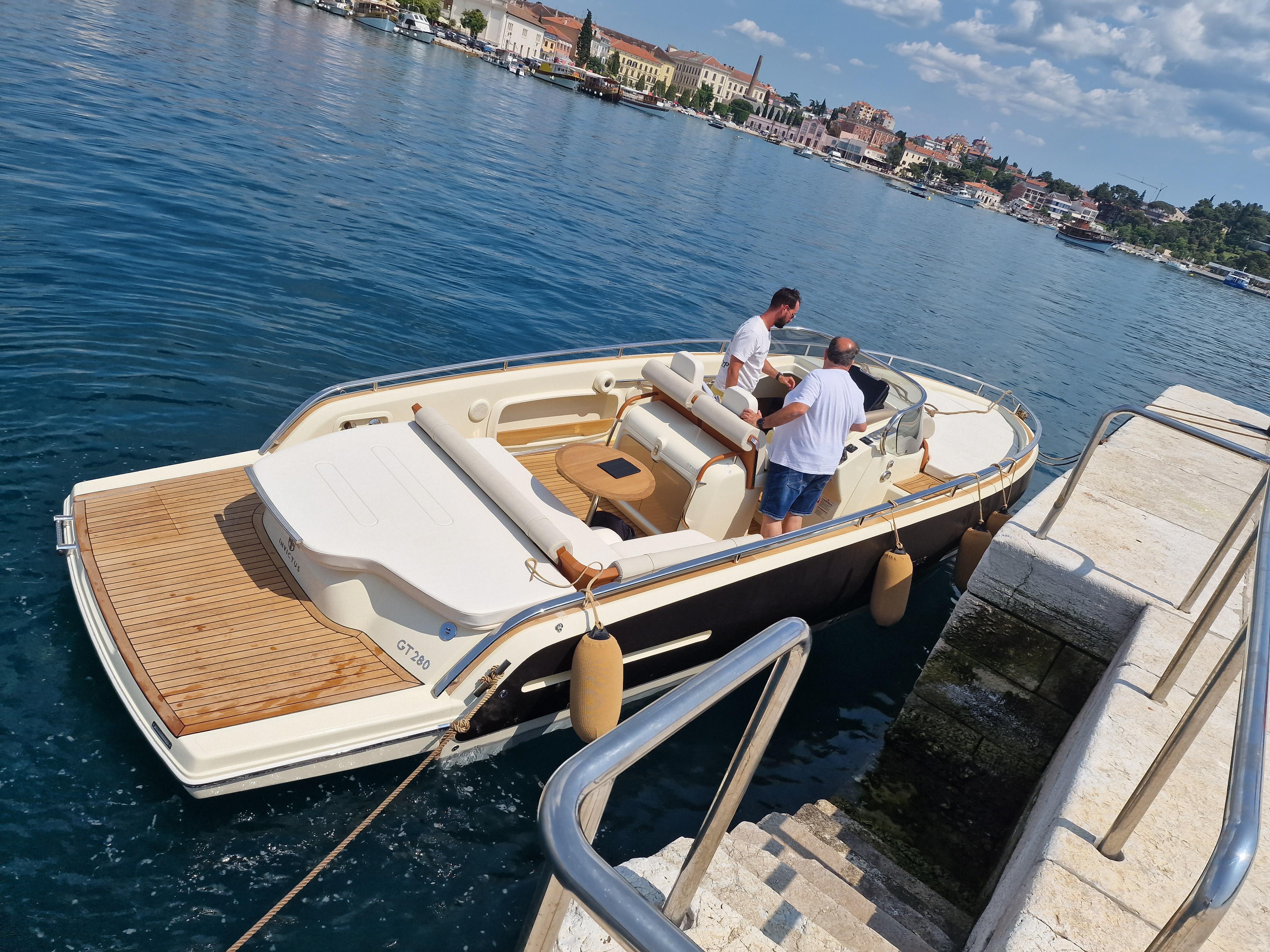 New Invictus GT280 - iNautia