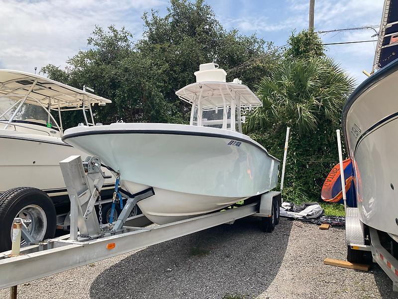 2022 Dusky 233 Open Centre Console for sale - YachtWorld