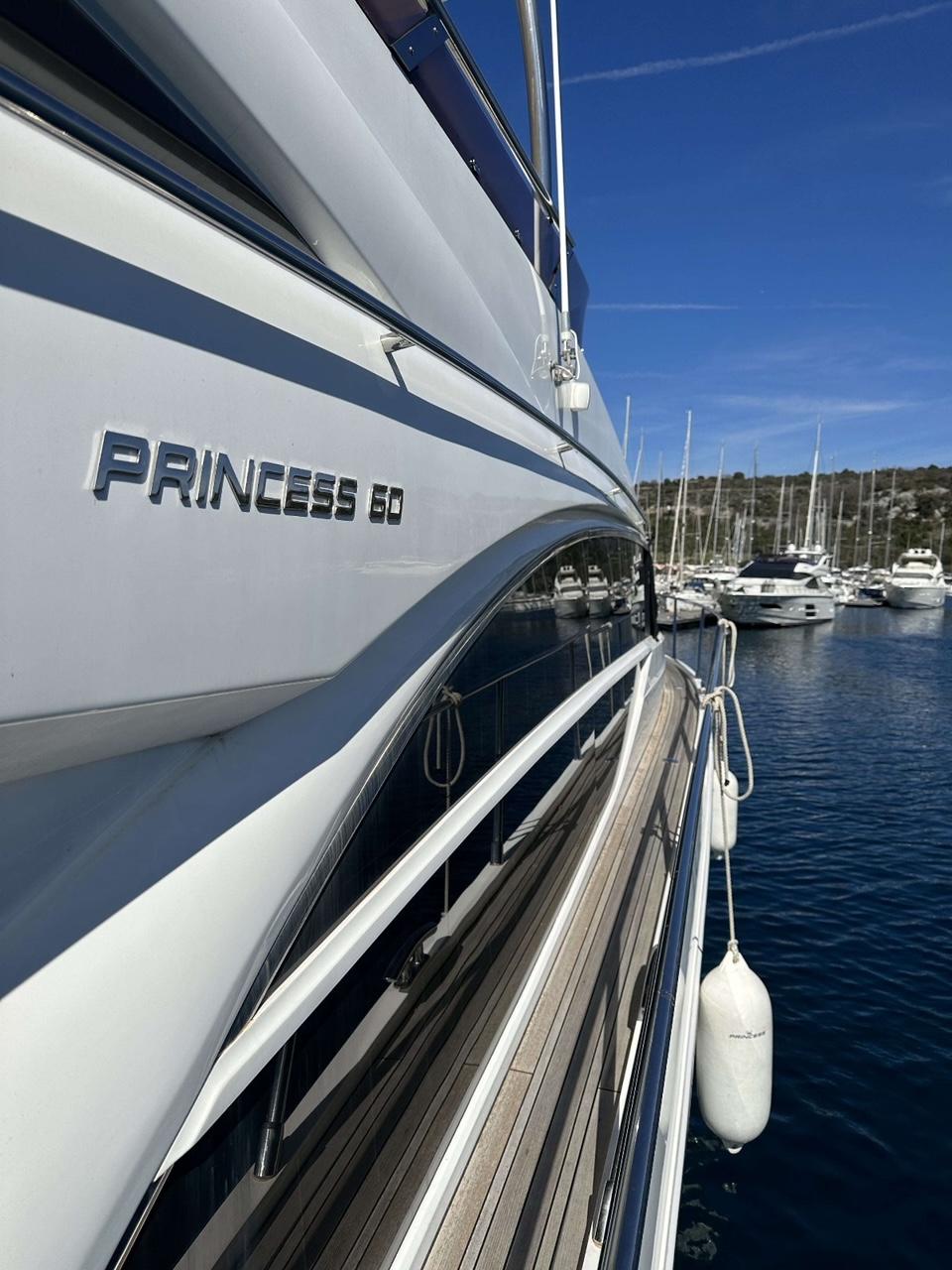 2014 Princess Flybridge 60 Motor Yacht Flybridge for sale - YachtWorld