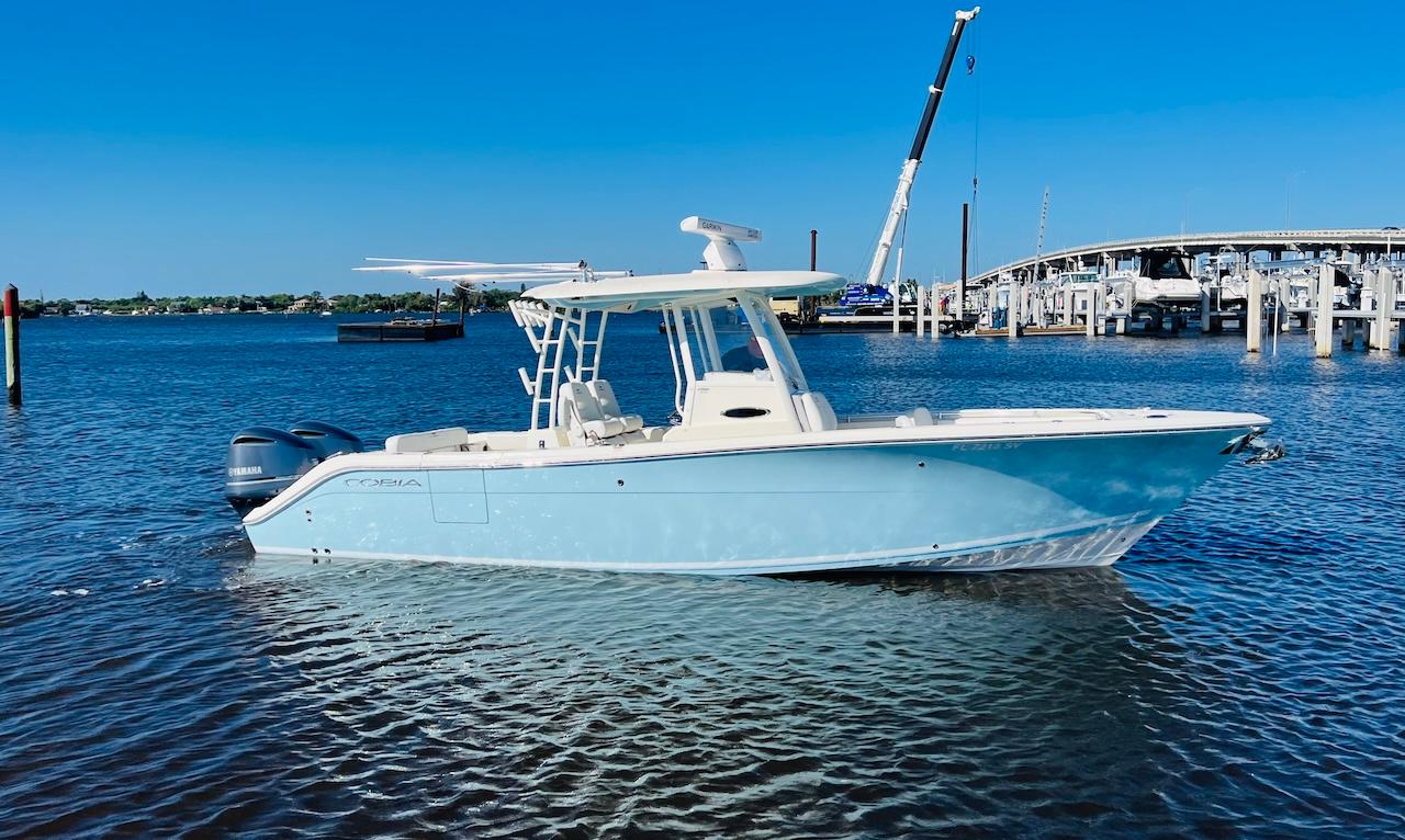2021 Cobia 301 Center Console Centre Console for sale - YachtWorld